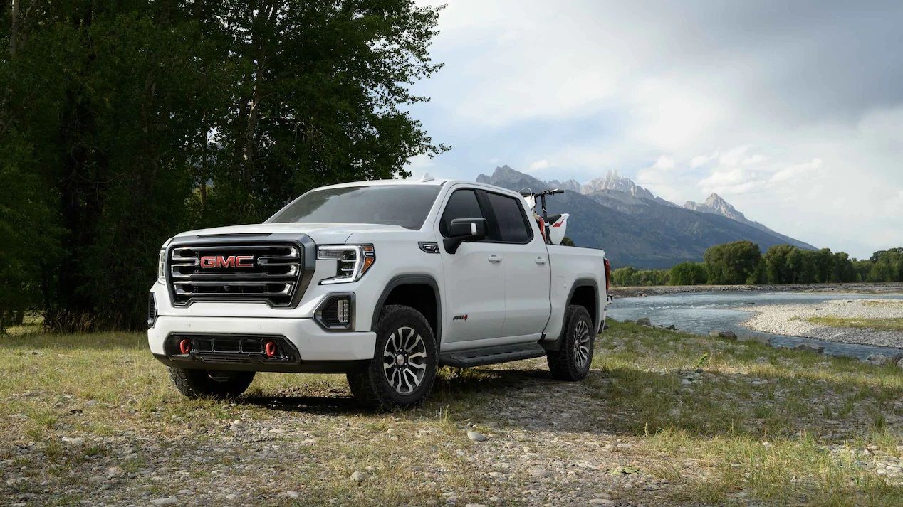 Here's What Makes The GMC Sierra AT4 A Great Off-Road Pickup Truck