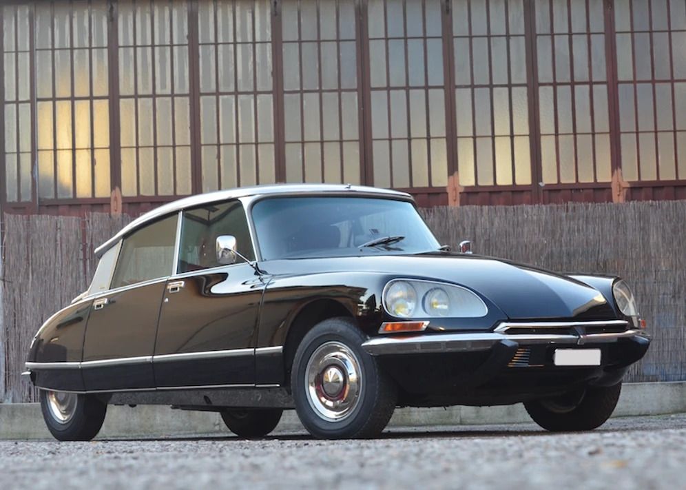 10 Reasons Why We Love The Citroën DS