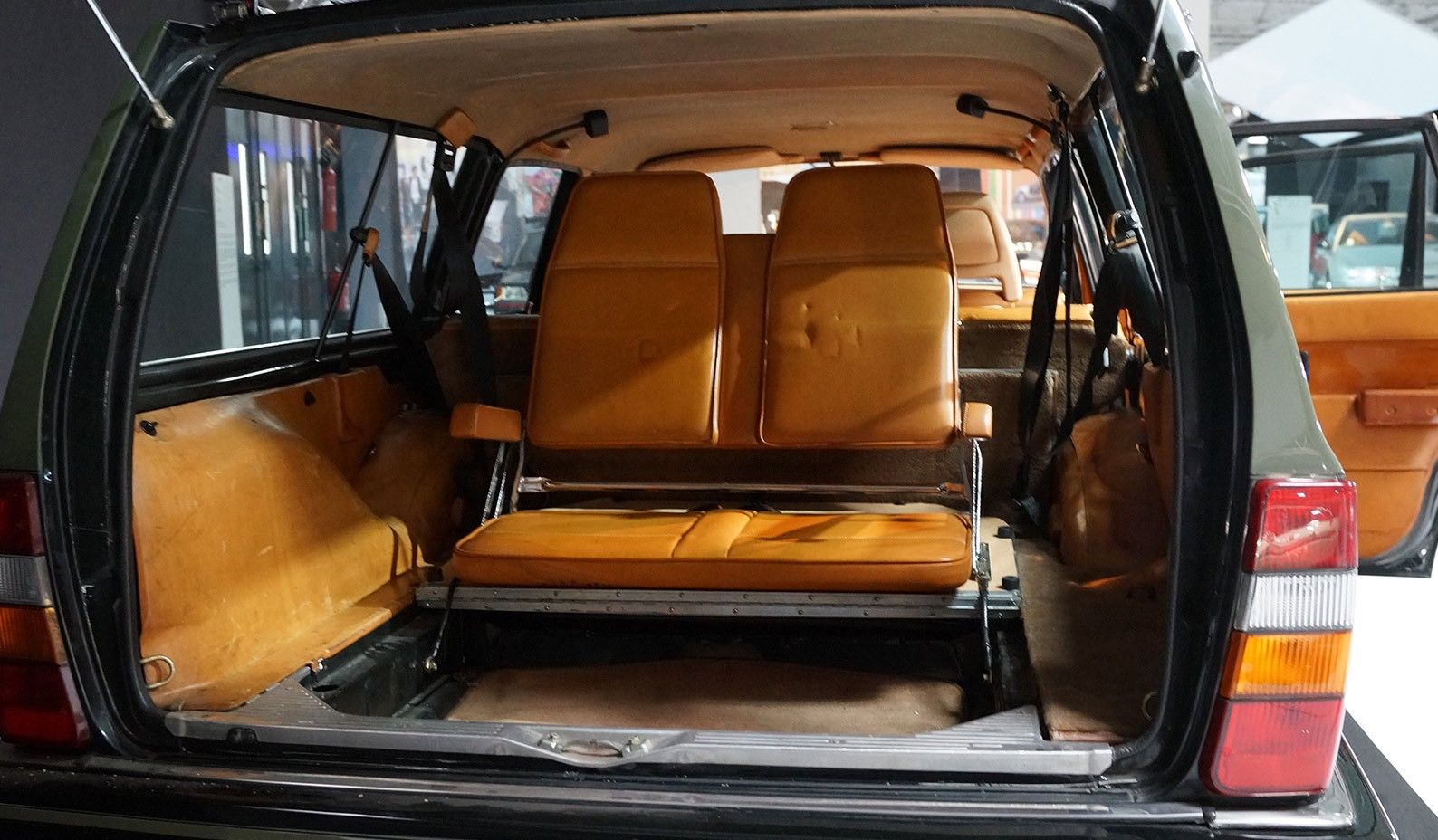 10 Reasons Why The Volvo 240 Was Awesome