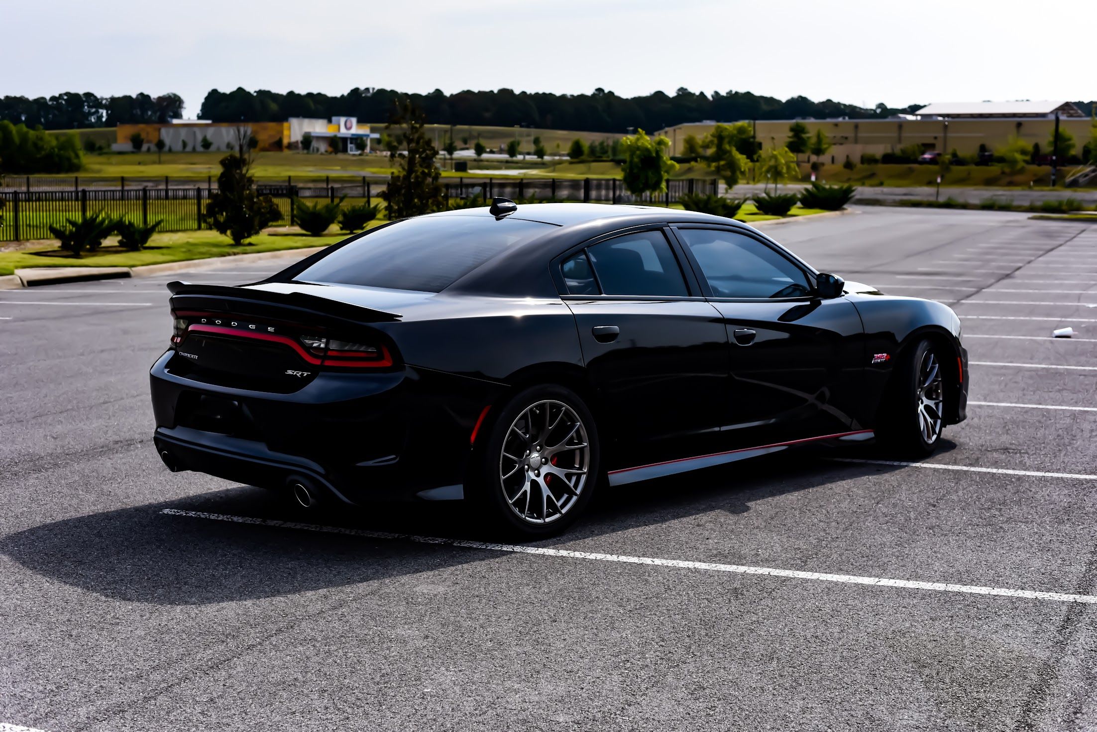 2015 Dodge Charger SRT 392 Review: Old School Cool