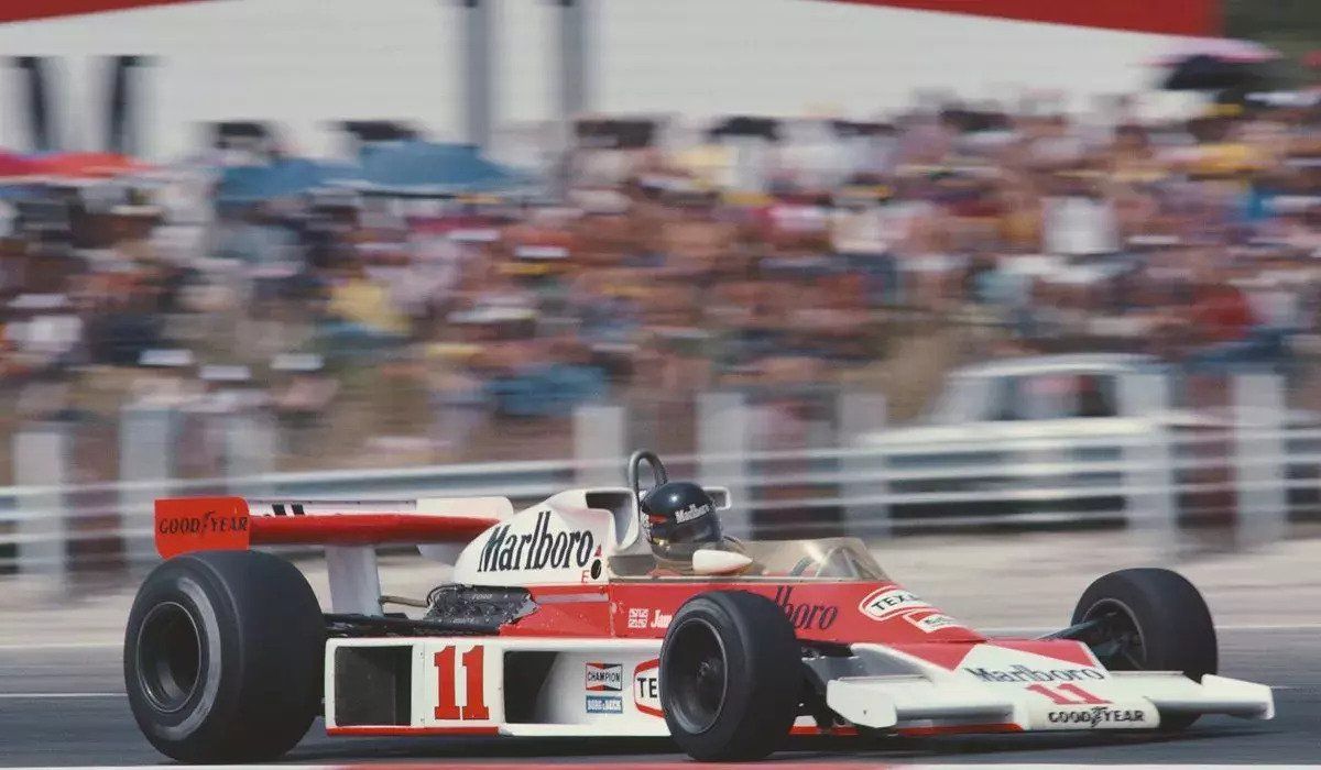 10 Fast Facts About James Hunt