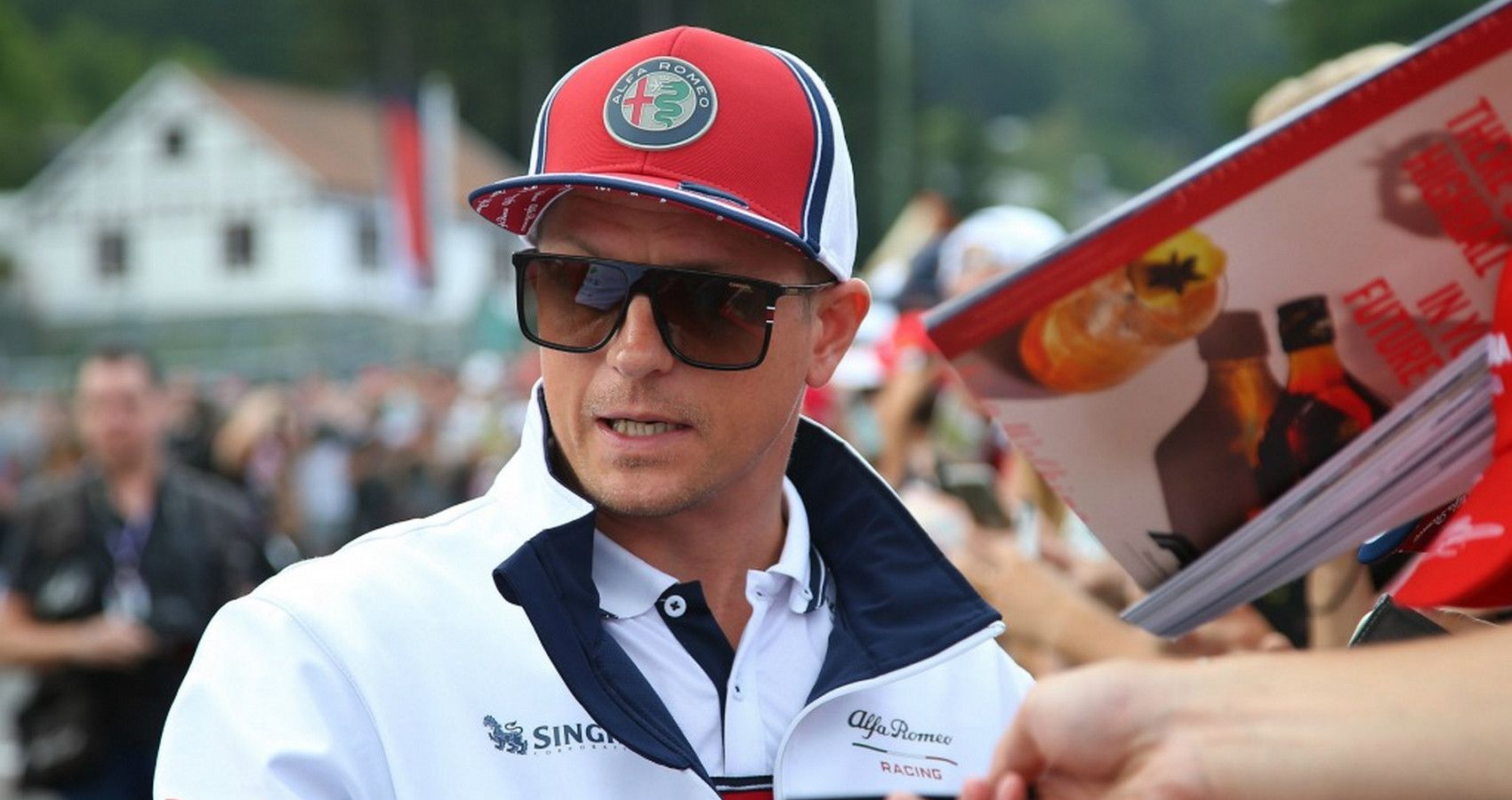 10 Fast Facts About Kimi Raikkonen