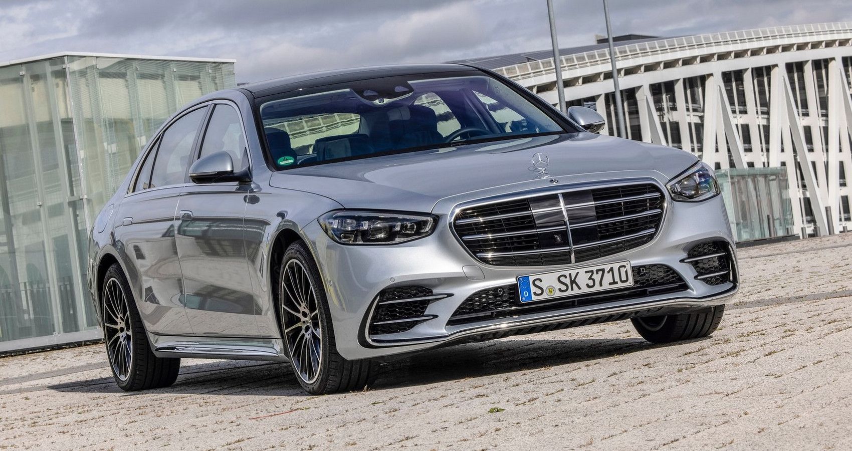 5 Best Japanese Luxury Cars (5 German Luxury Cars We'd Rather Own)