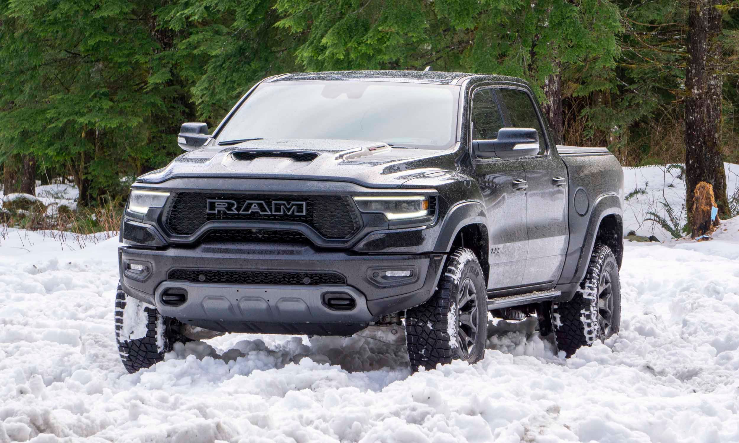 Here's What Makes These 10 Cars Unstoppable In The Winter