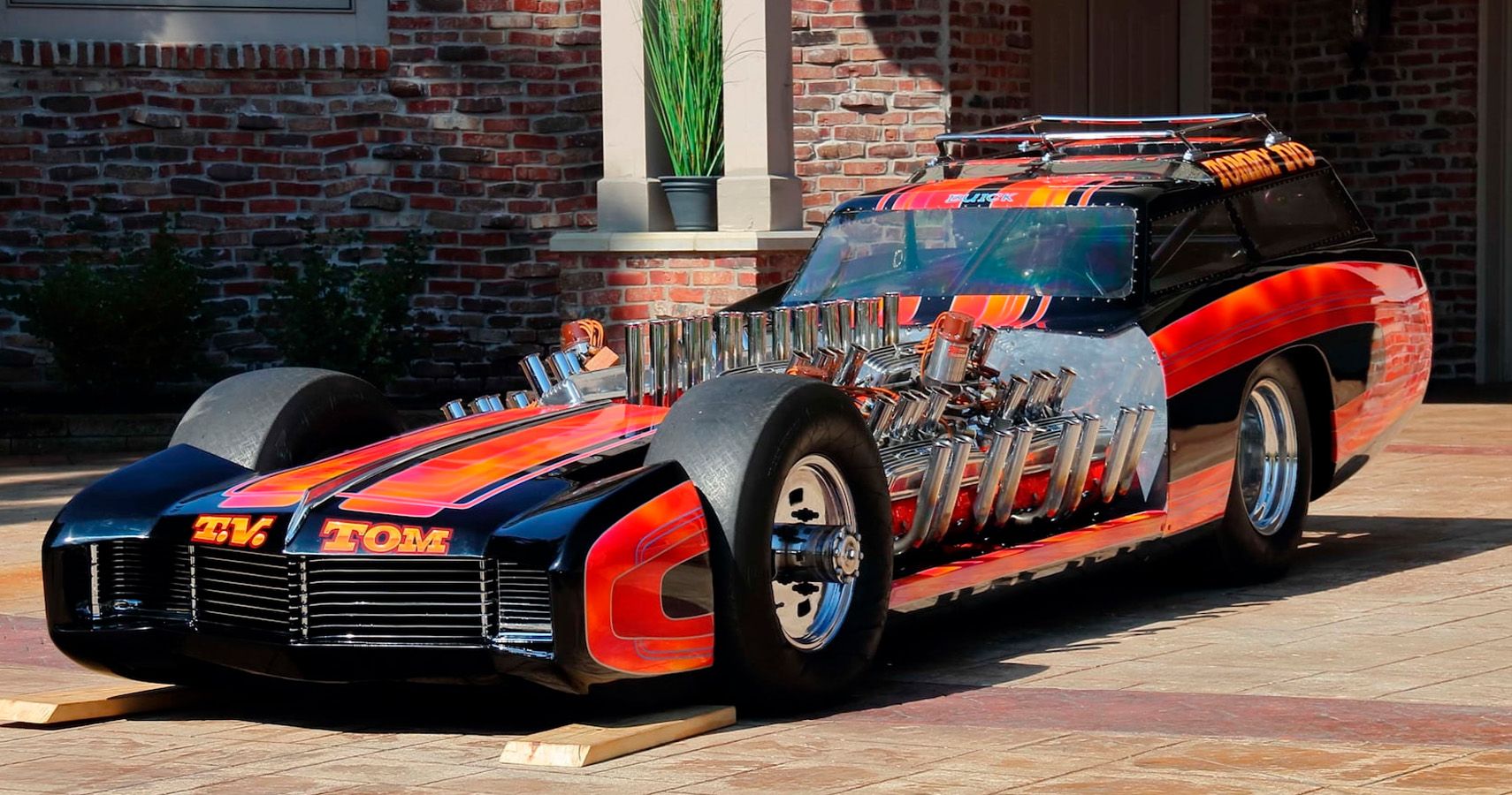 Four-Engined Hot Rod Heads To Auction With Perfect Message For Future Owner