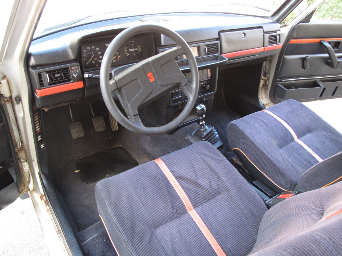 10 Reasons Why The Volvo 240 Was Awesome