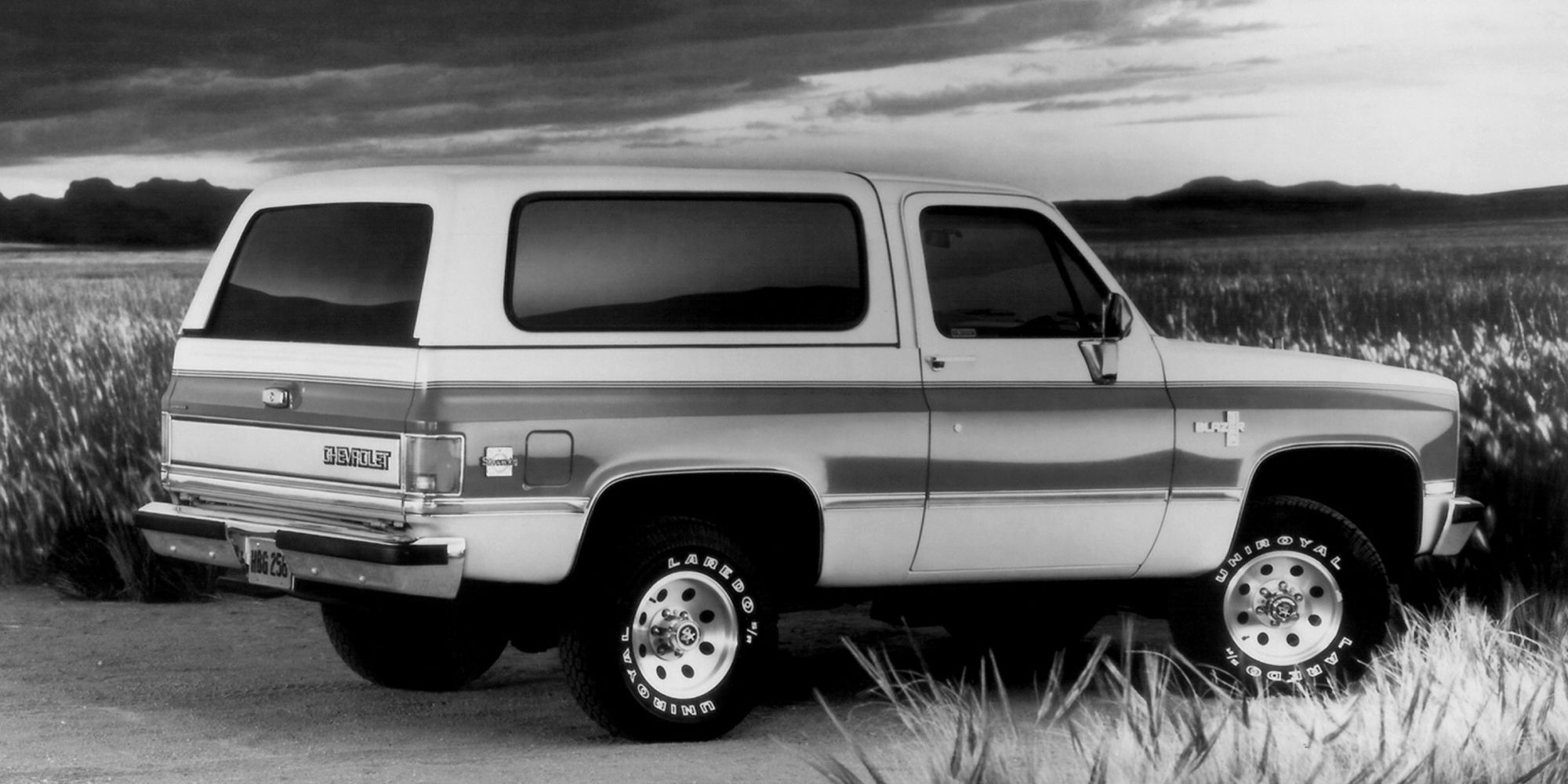 10 Cool Classic SUVs We'd Love To Take For A Spin