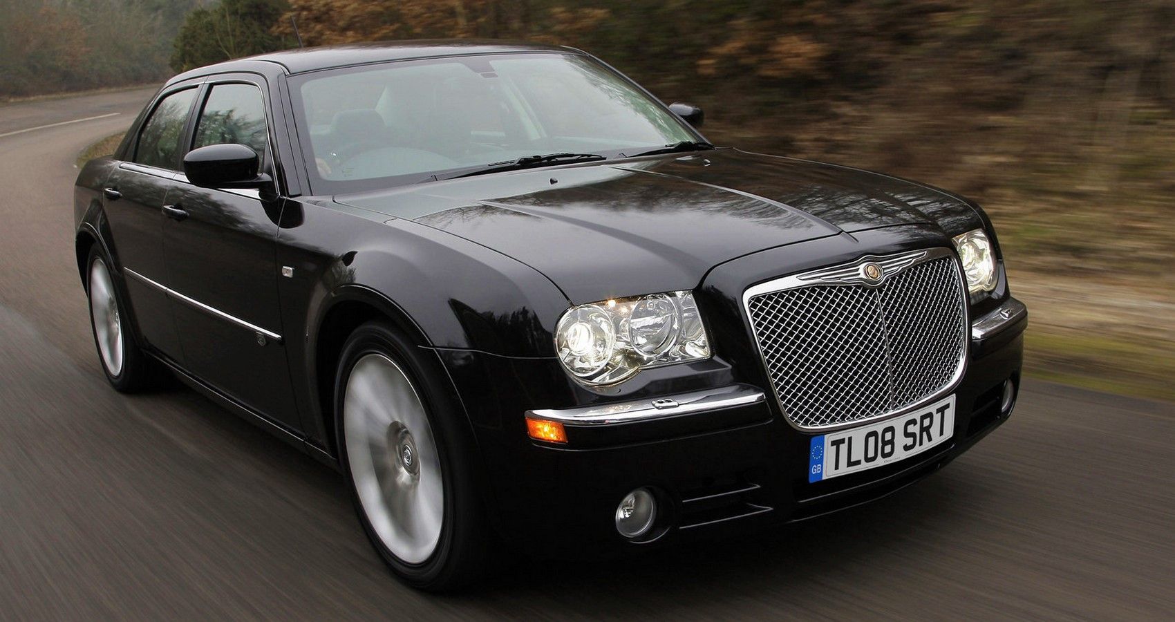 8 Reasons Why We Love The Chrysler 300 SRT (2 Reasons Why We'd Never ...