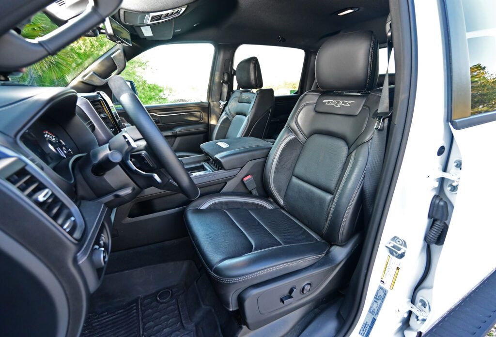 These Spacious Sports Cars Are Perfect For Large People