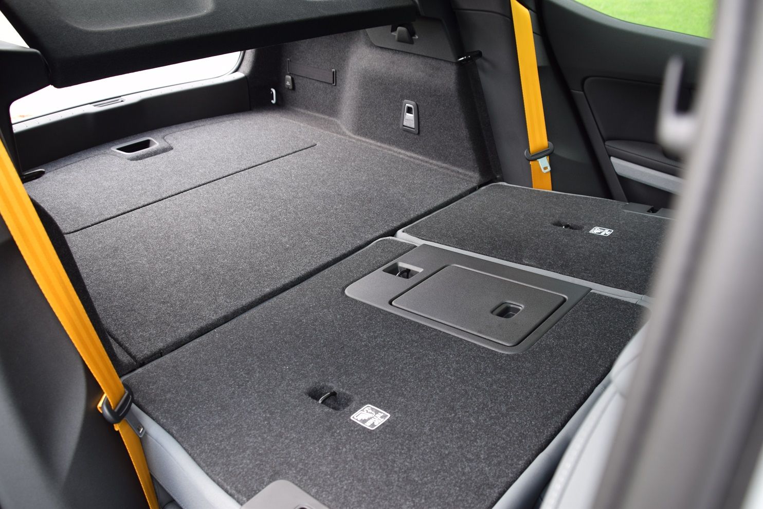 These Are Our Favorite Features Of The 2021 Polestar 2