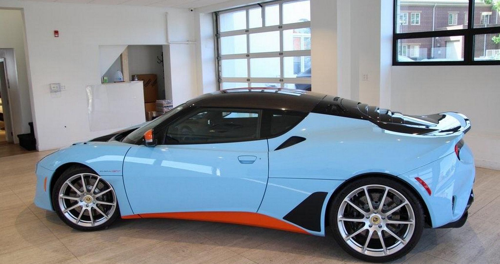 These Are Our Favorite Features Of The Lotus Evora GT