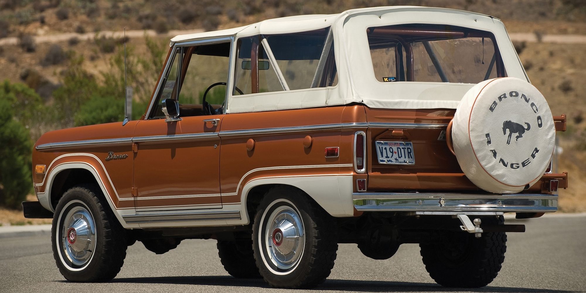 10 Cool Classic SUVs We'd Love To Take For A Spin