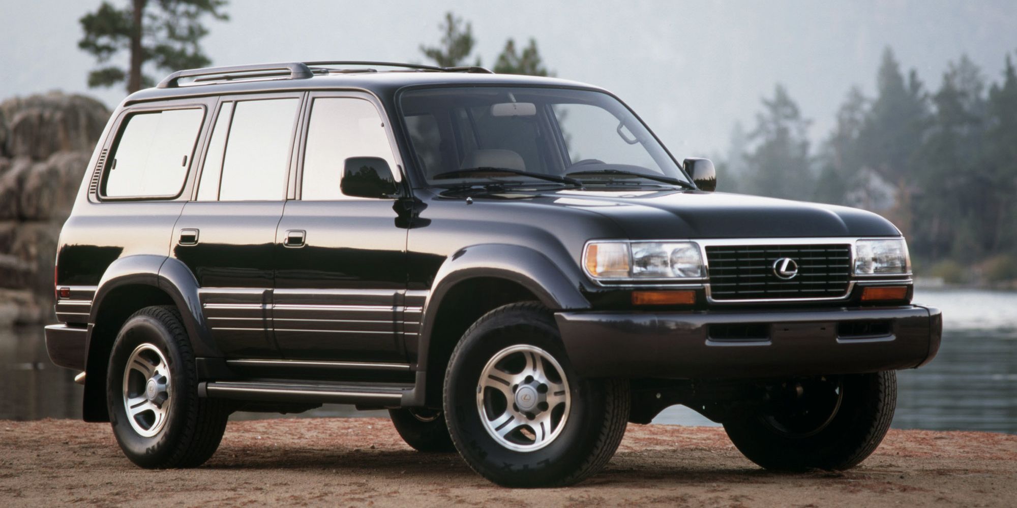 10 Cool Classic SUVs We'd Love To Take For A Spin