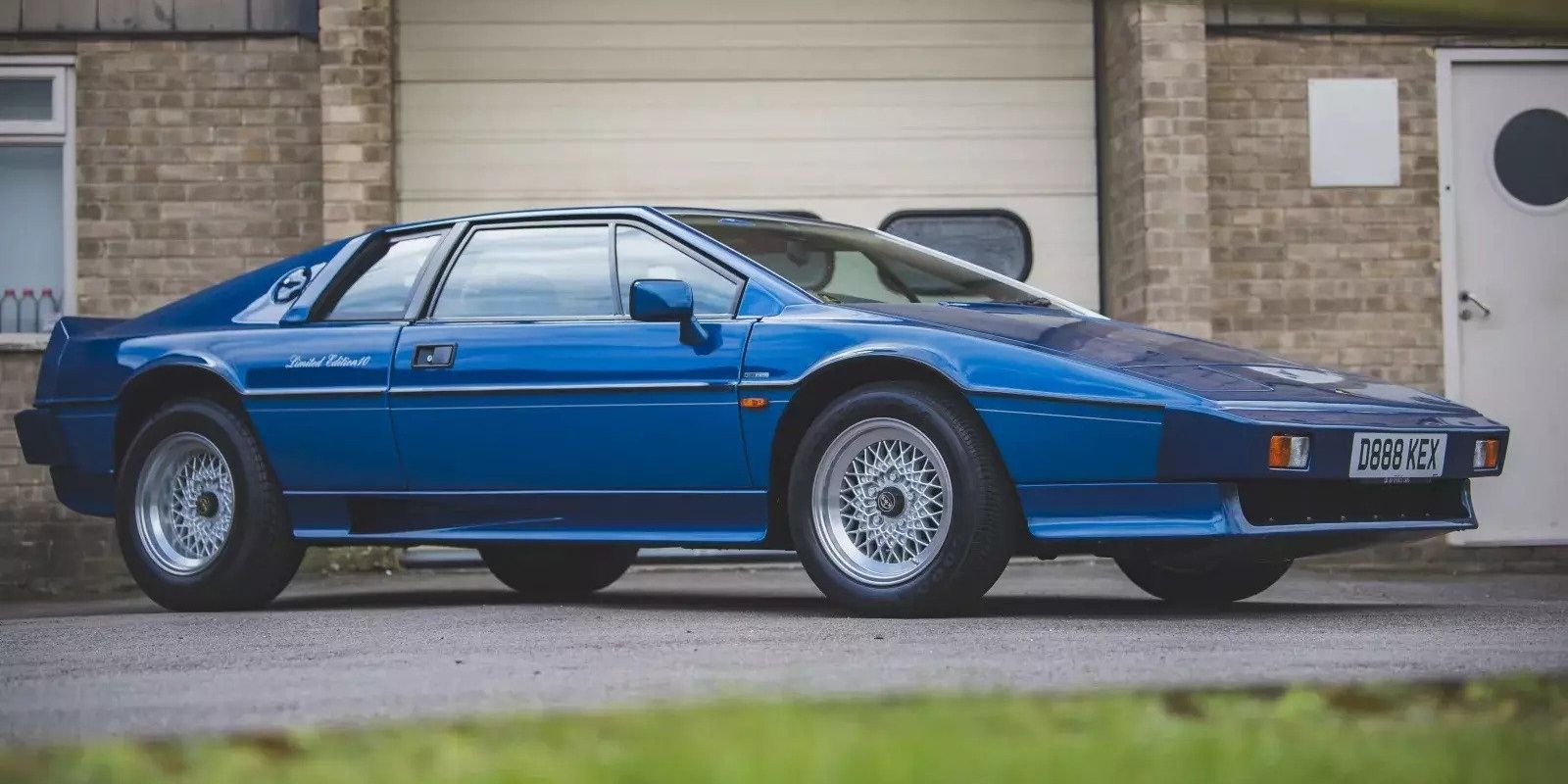 Lotus Esprit And 9 More '90s Sports Cars We'd Buy Used Any Day