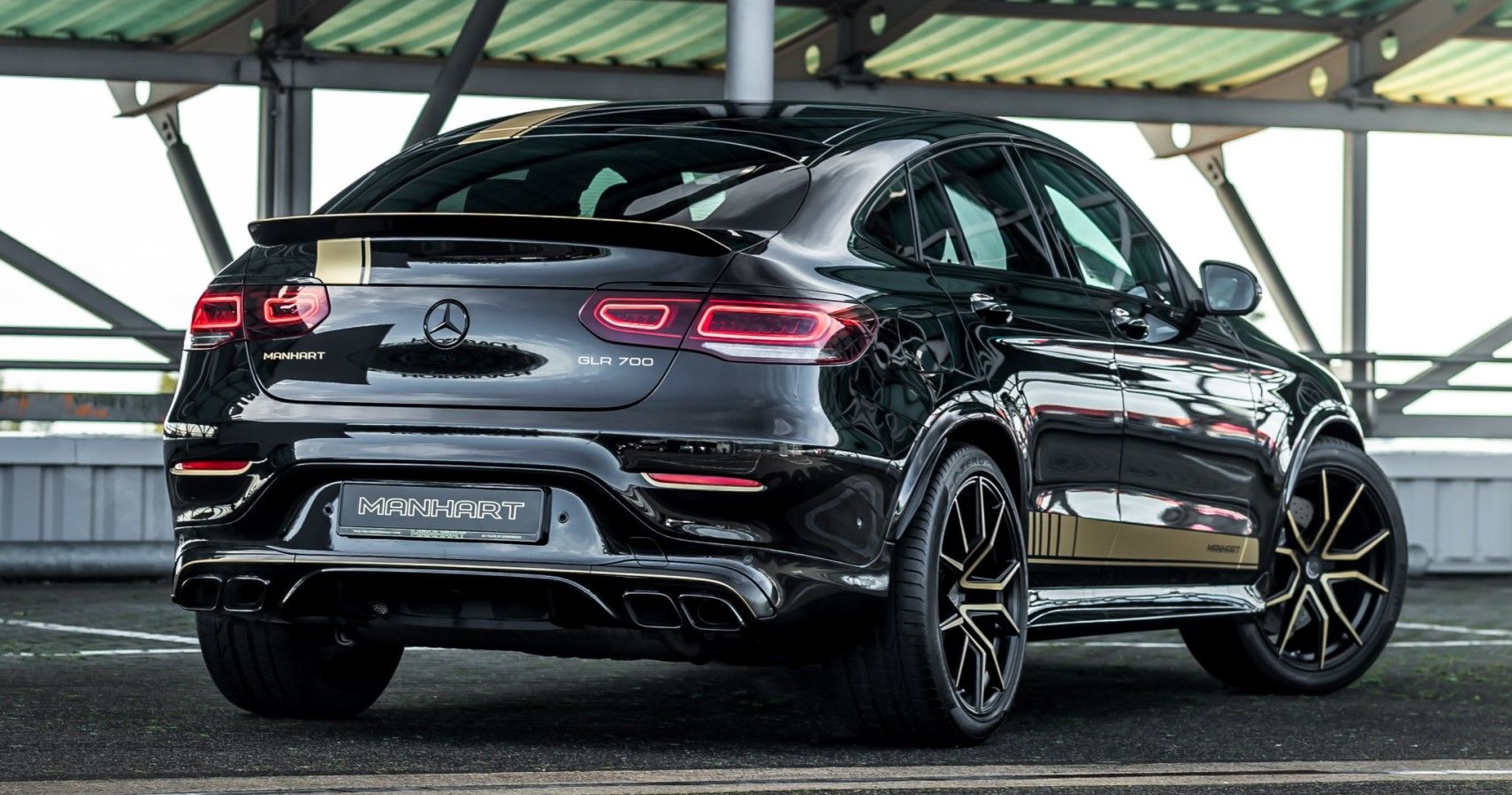 Manhart Shows Us That A 700 HP Merc-AMG GLC 63 S Coupe Is Normal