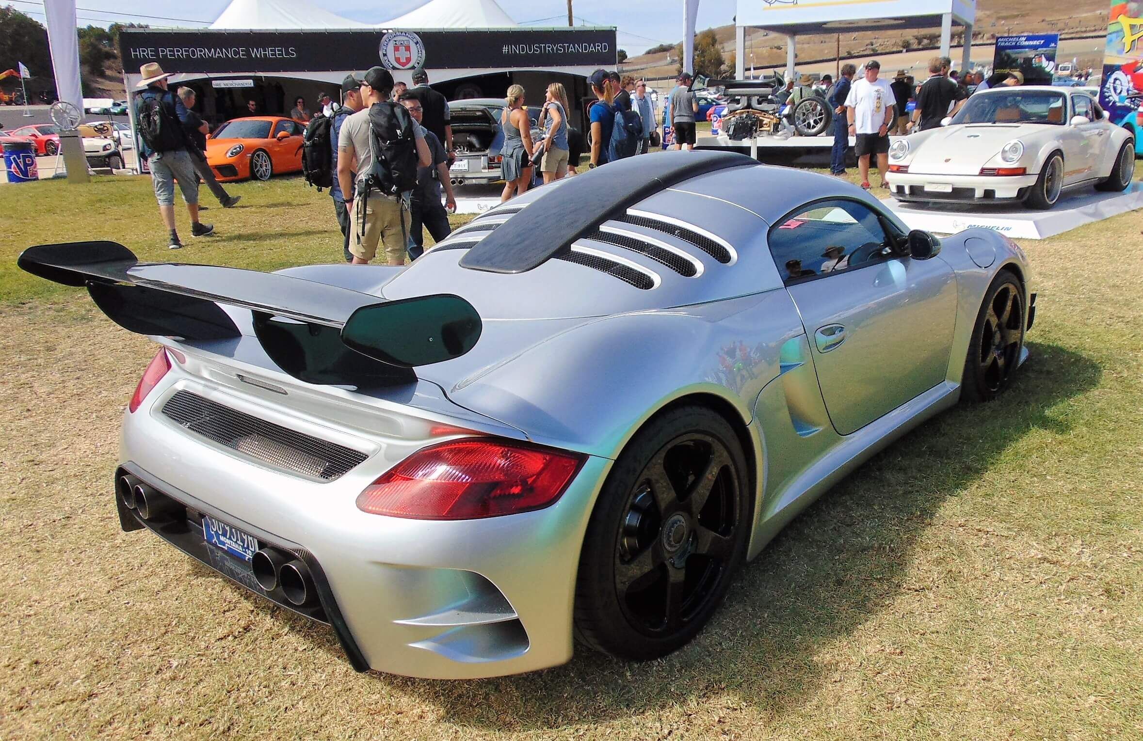 Here's What Makes The Porsche Cayman So Awesome