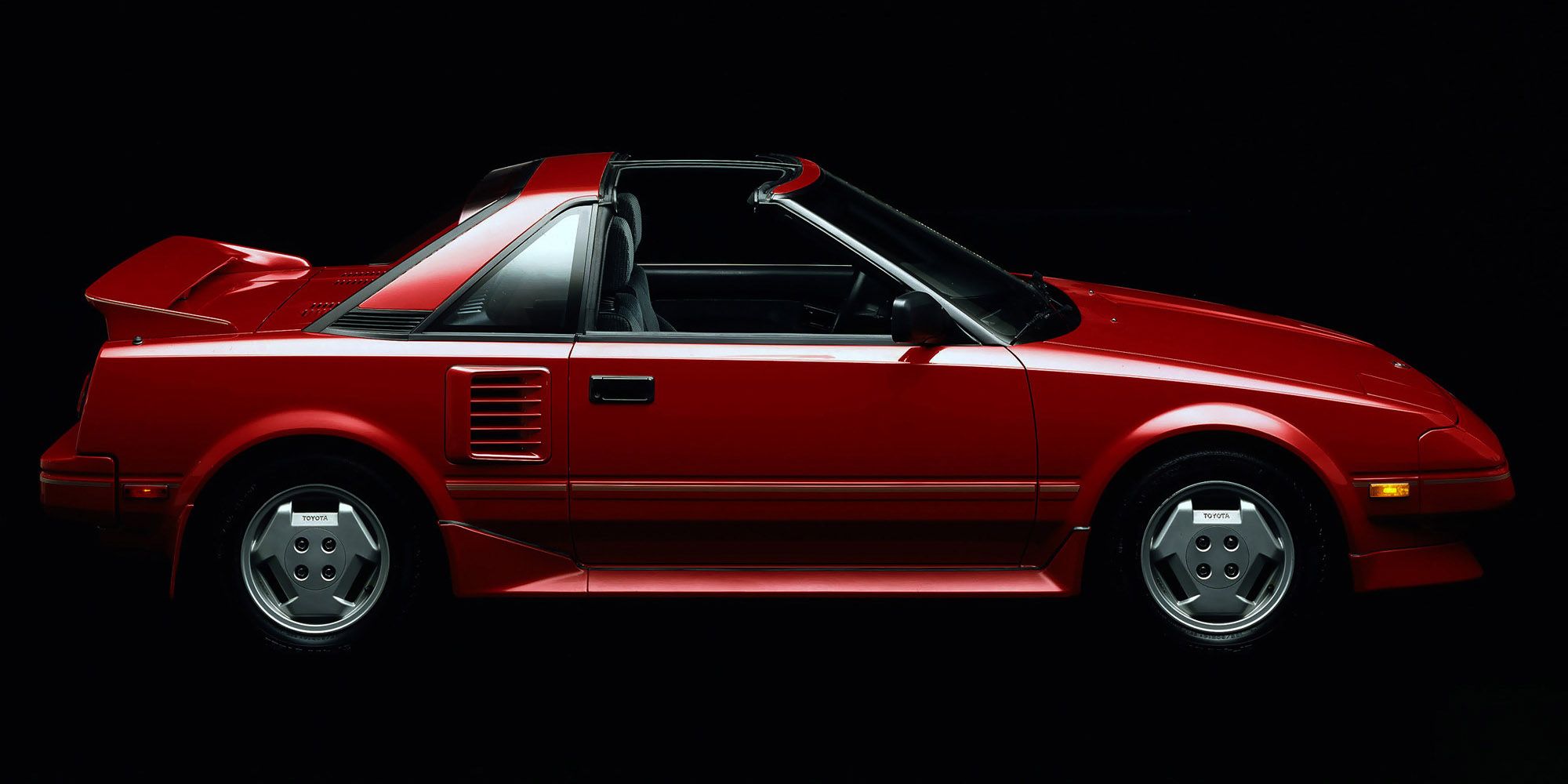 10 Things Everyone Forgot About The Toyota MR2