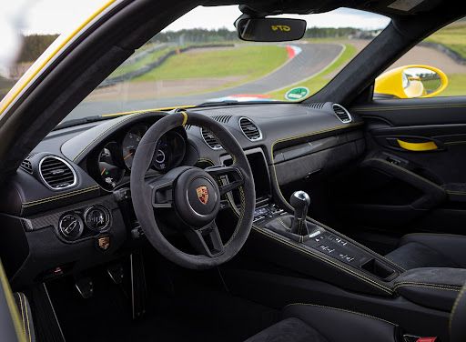 Here's What Makes The Porsche Cayman So Awesome
