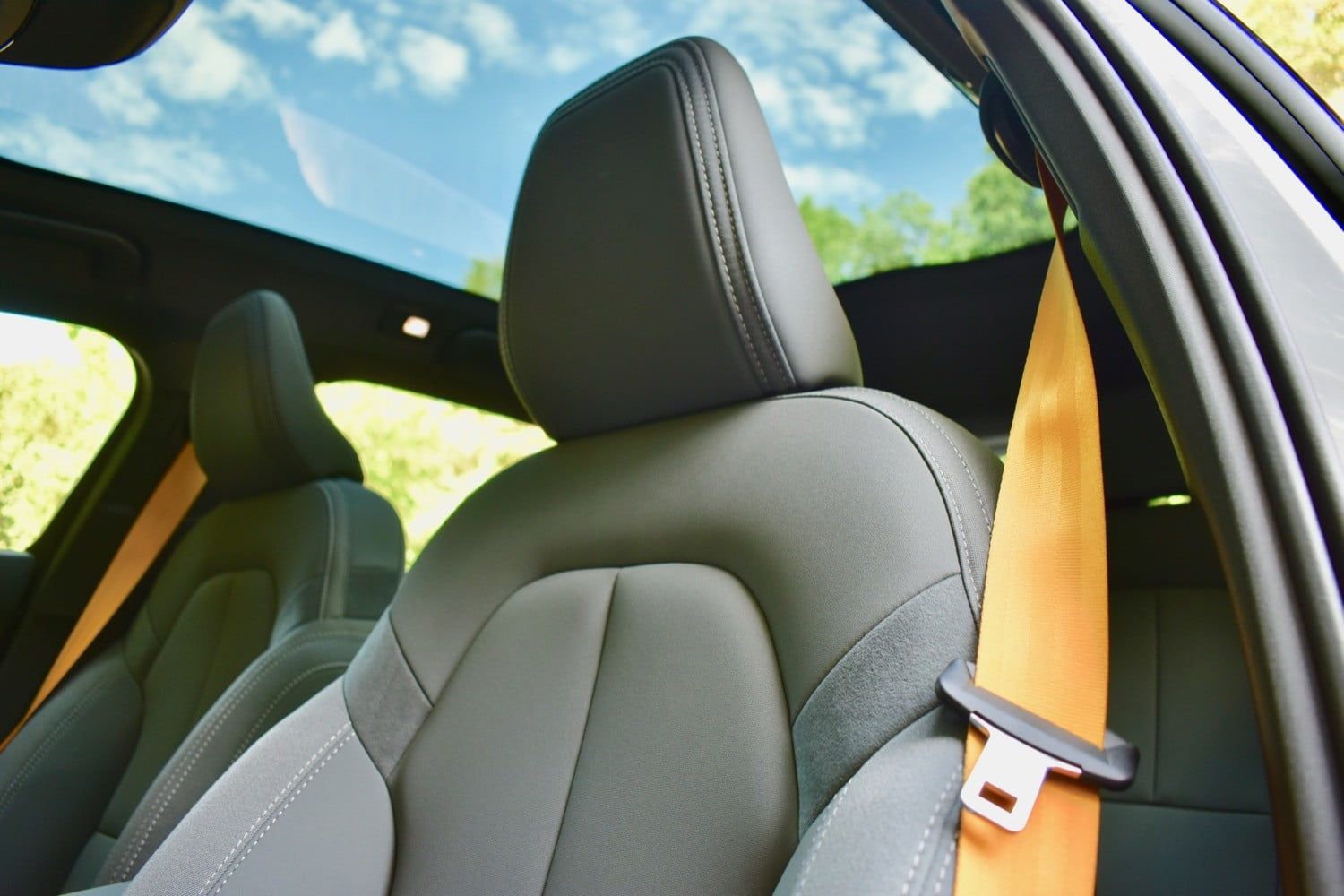 These Are Our Favorite Features Of The 2021 Polestar 2