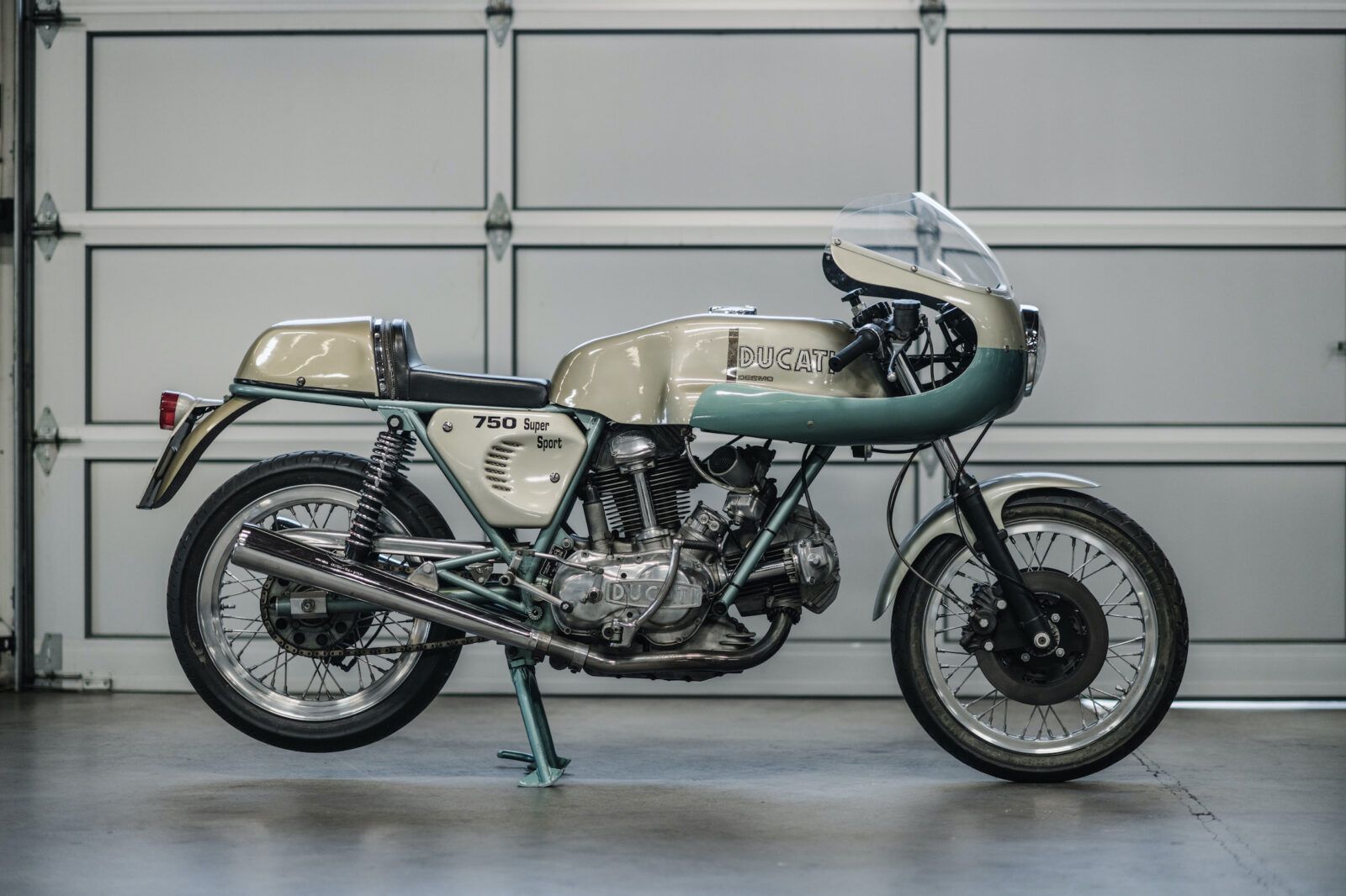 10 Classic Italian Motorcycles We'd Love To Throw A Leg Over