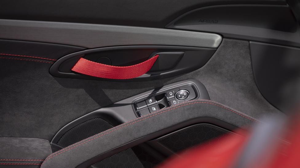 10 Things We Love About The Porsche Cayman GT4