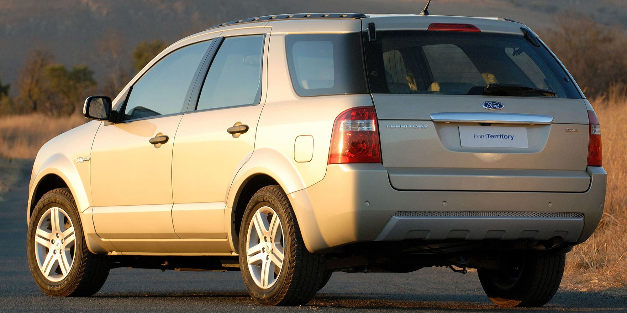 10 Regular Cars That Featured Interesting Engines