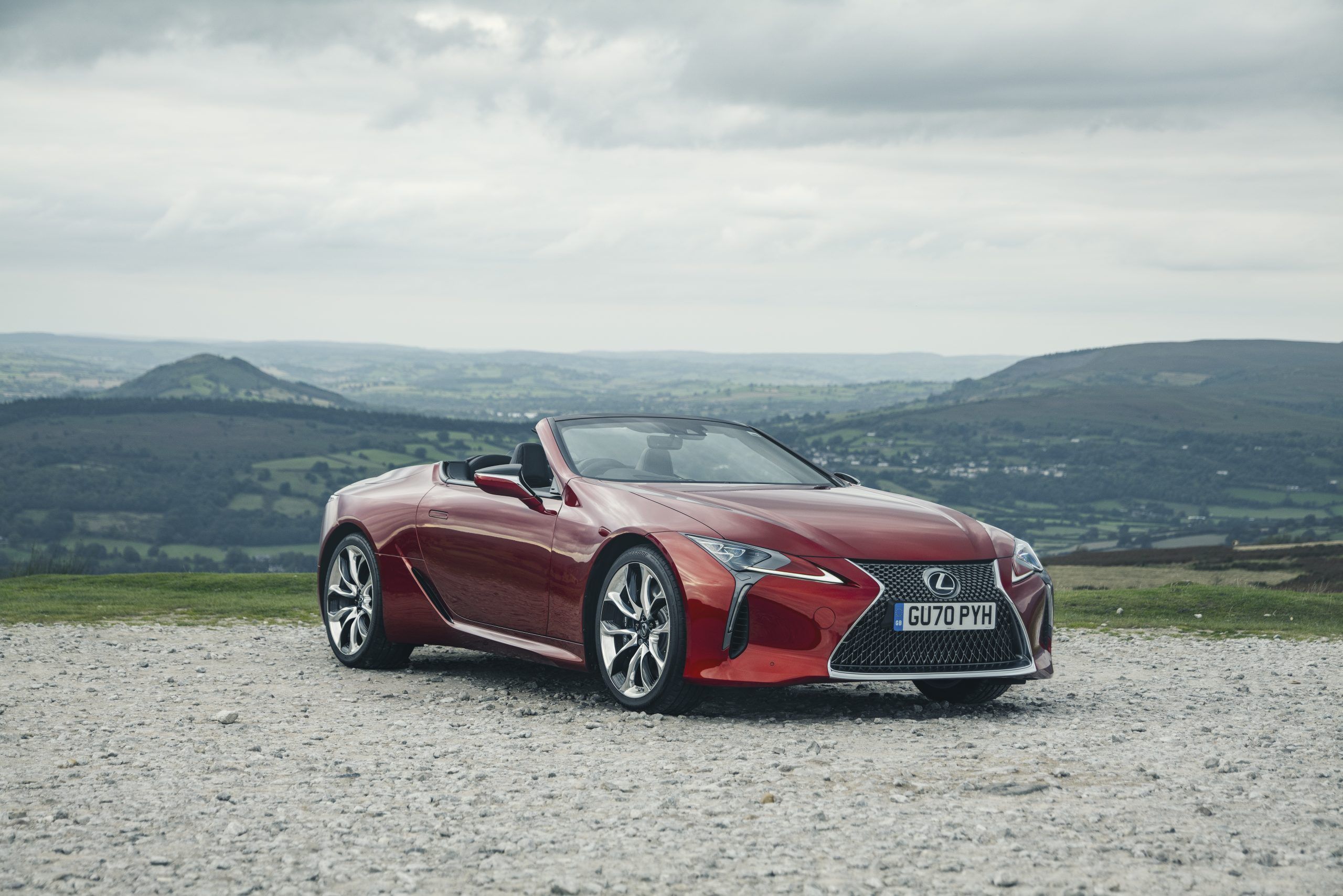 Here's What You Need To Know Before Buying A Lexus LC 500 Convertible