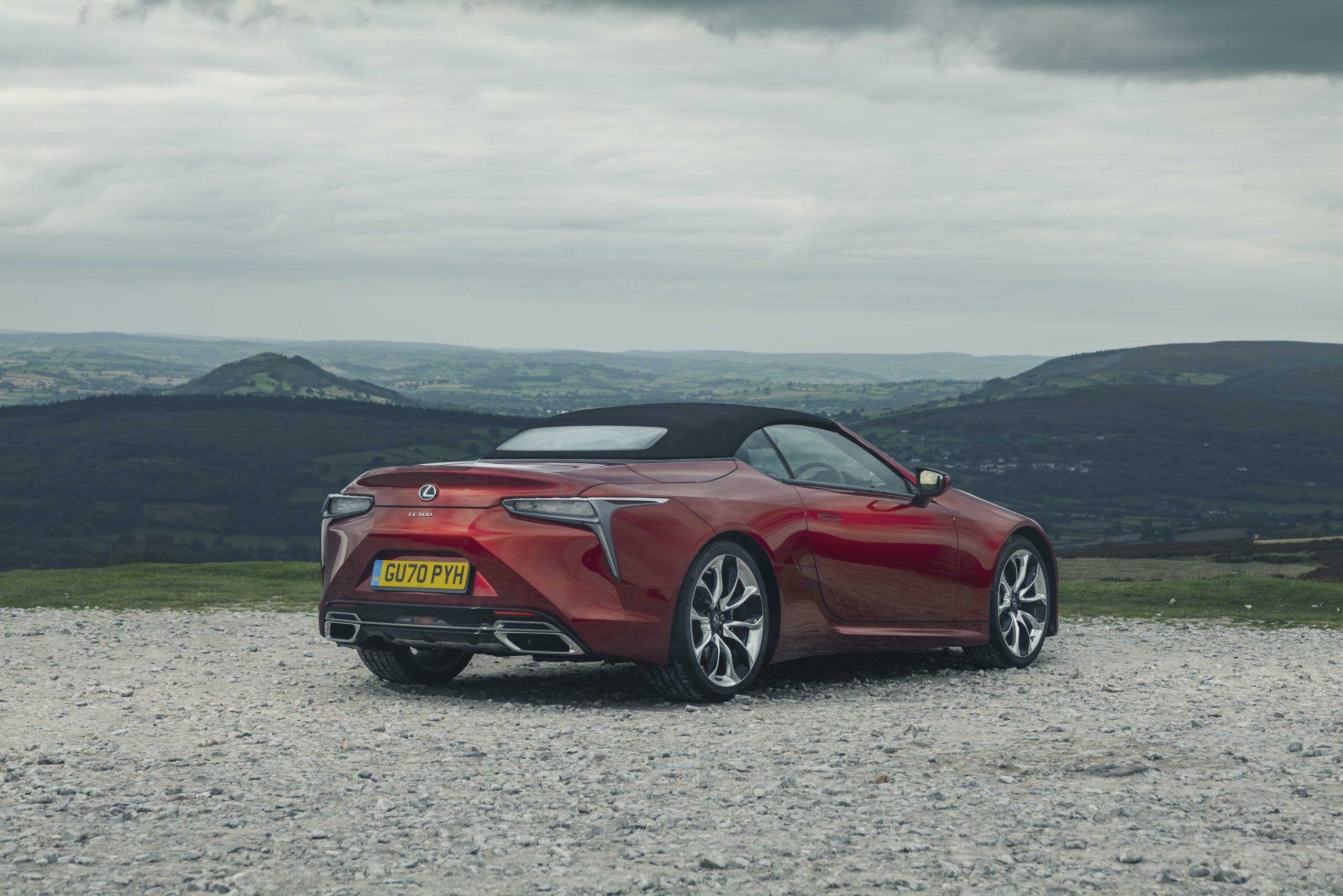Here's What You Need To Know Before Buying A Lexus LC 500 Convertible
