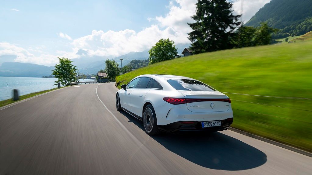 This Is What We Love About The Mercedes-Benz EQS 450+