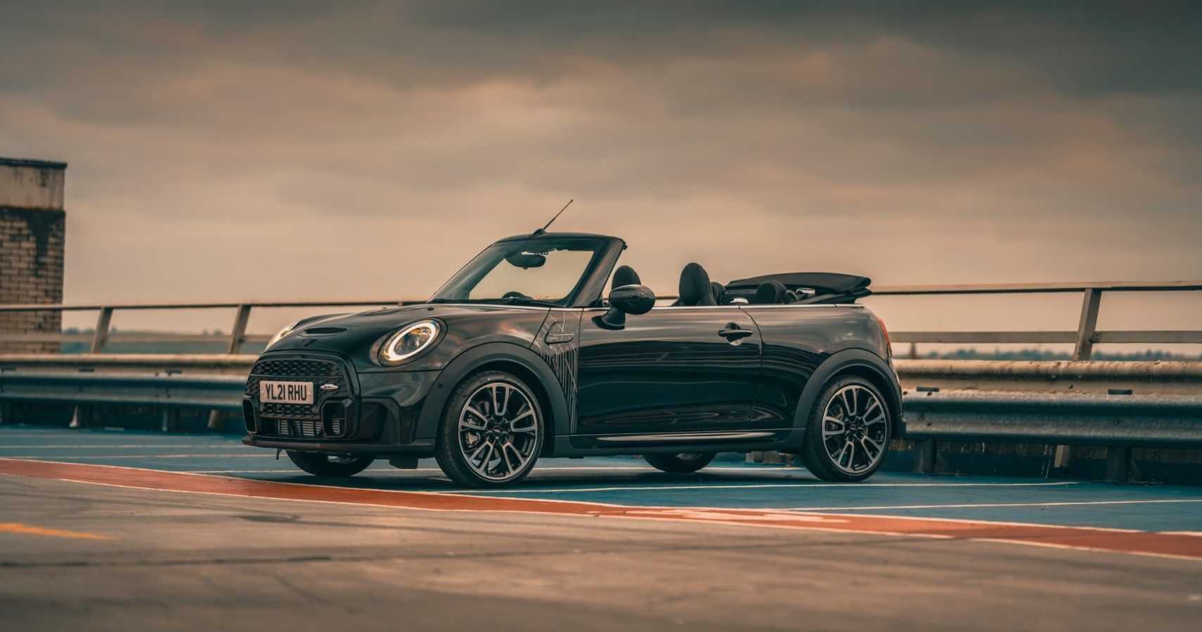 UK-Only Shadow Edition Shows The Dark Side Of Mini