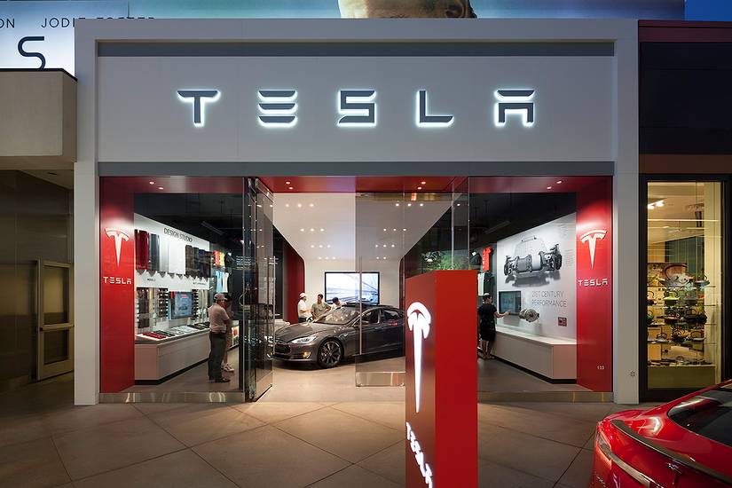 Here Is Why Tesla Has No Dealerships