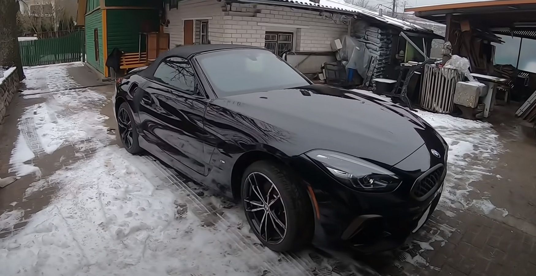 Wrecked BMW Z4 Looks Seriously Impressive After Four-Day Restoration