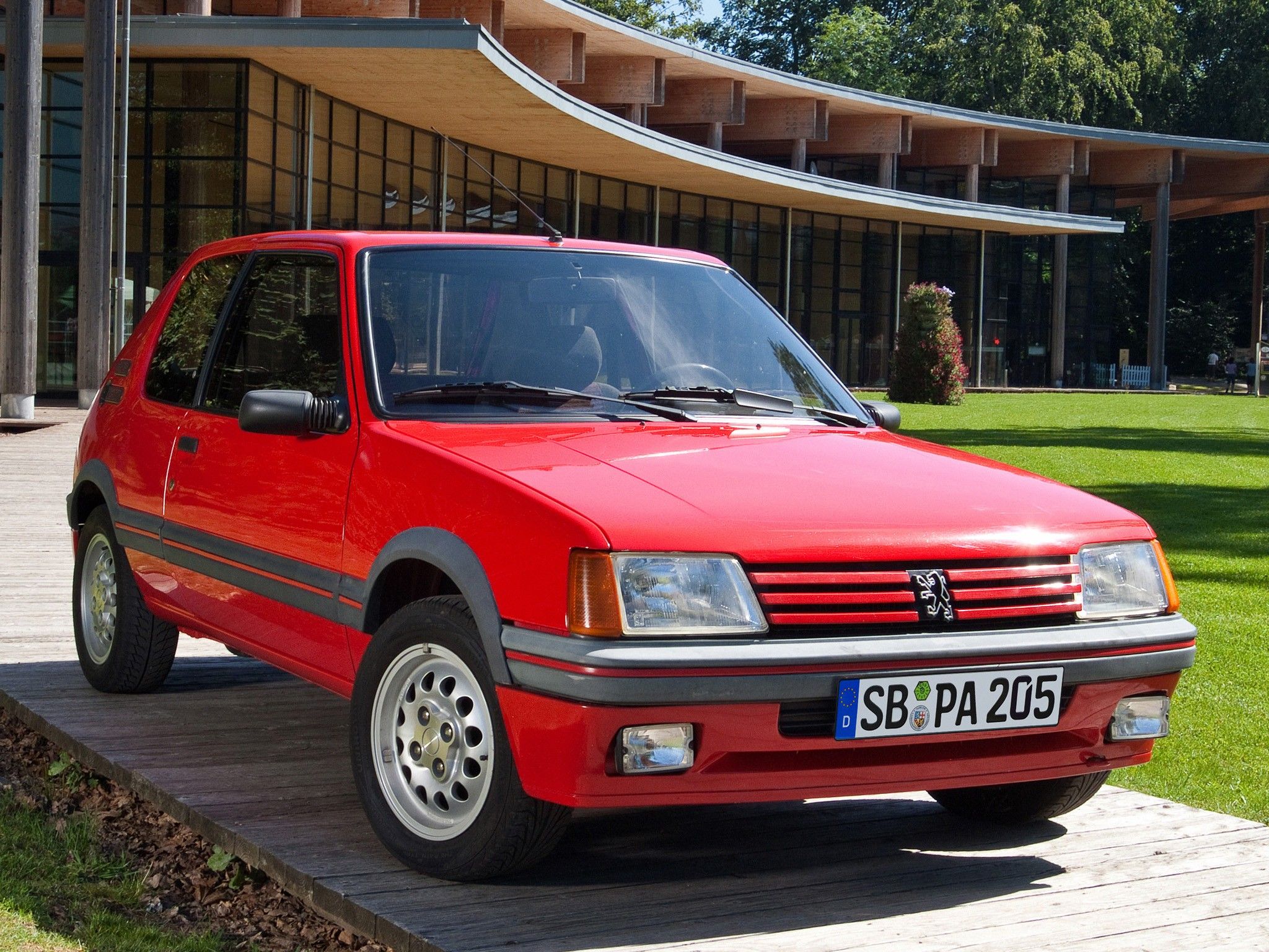 These Cars Were Everywhere, But Now You Won't Ever See Them In Real Life