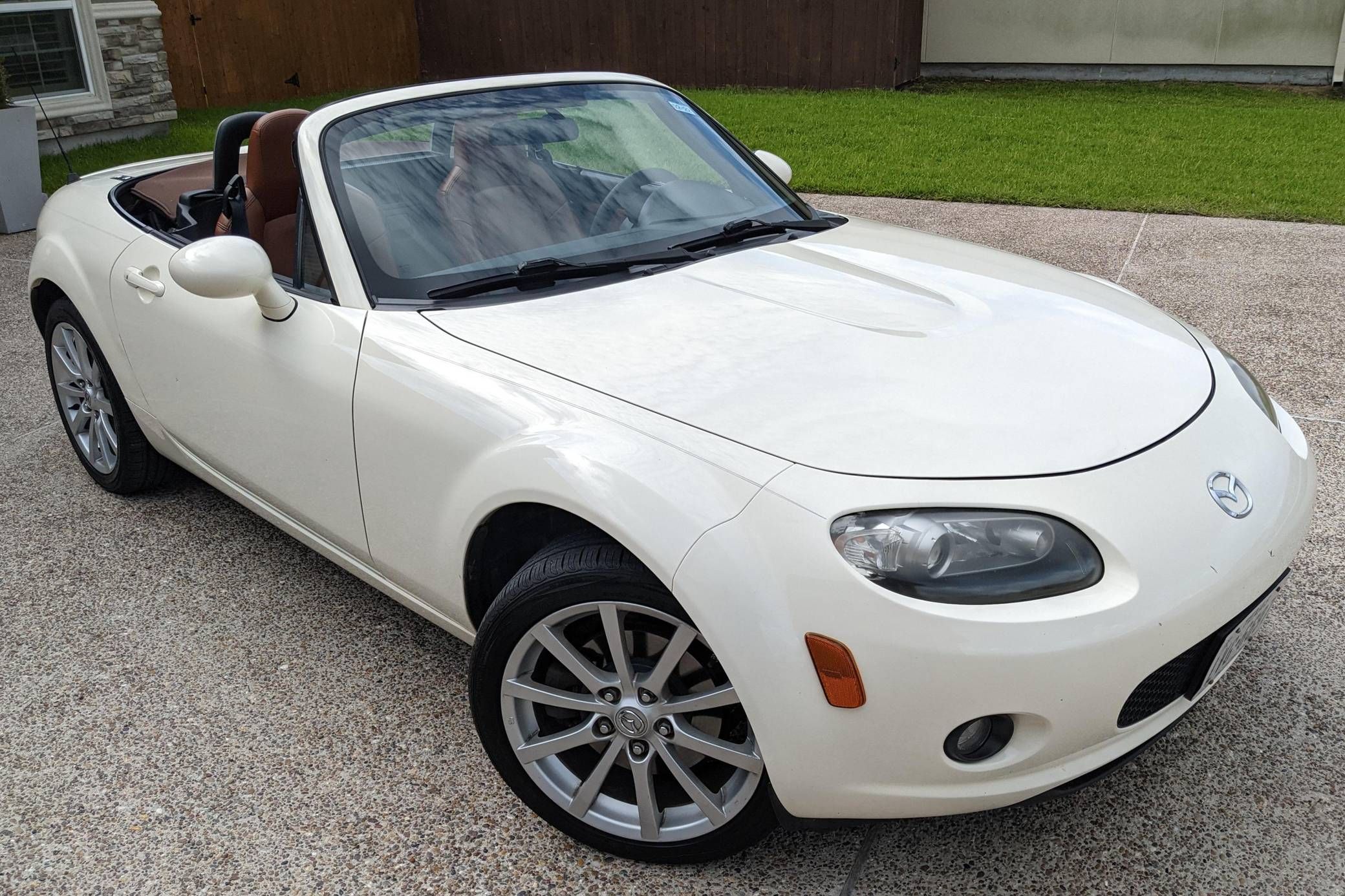 These Japanese Sleepers Are Insane With Some Under-The-Hood Mods