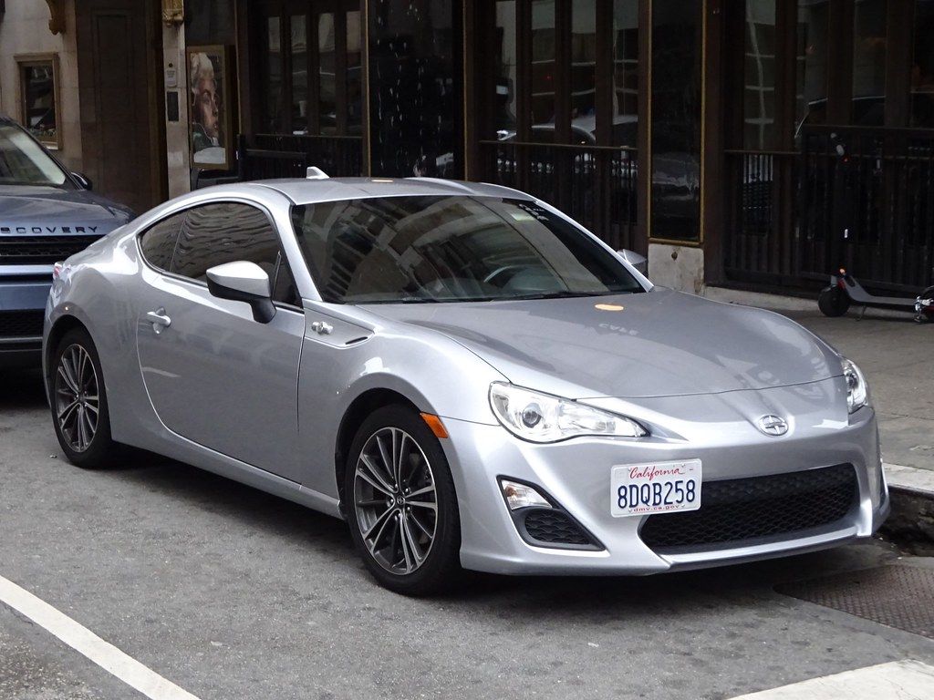 Everything You Should Know About The 2016 Scion FR-S