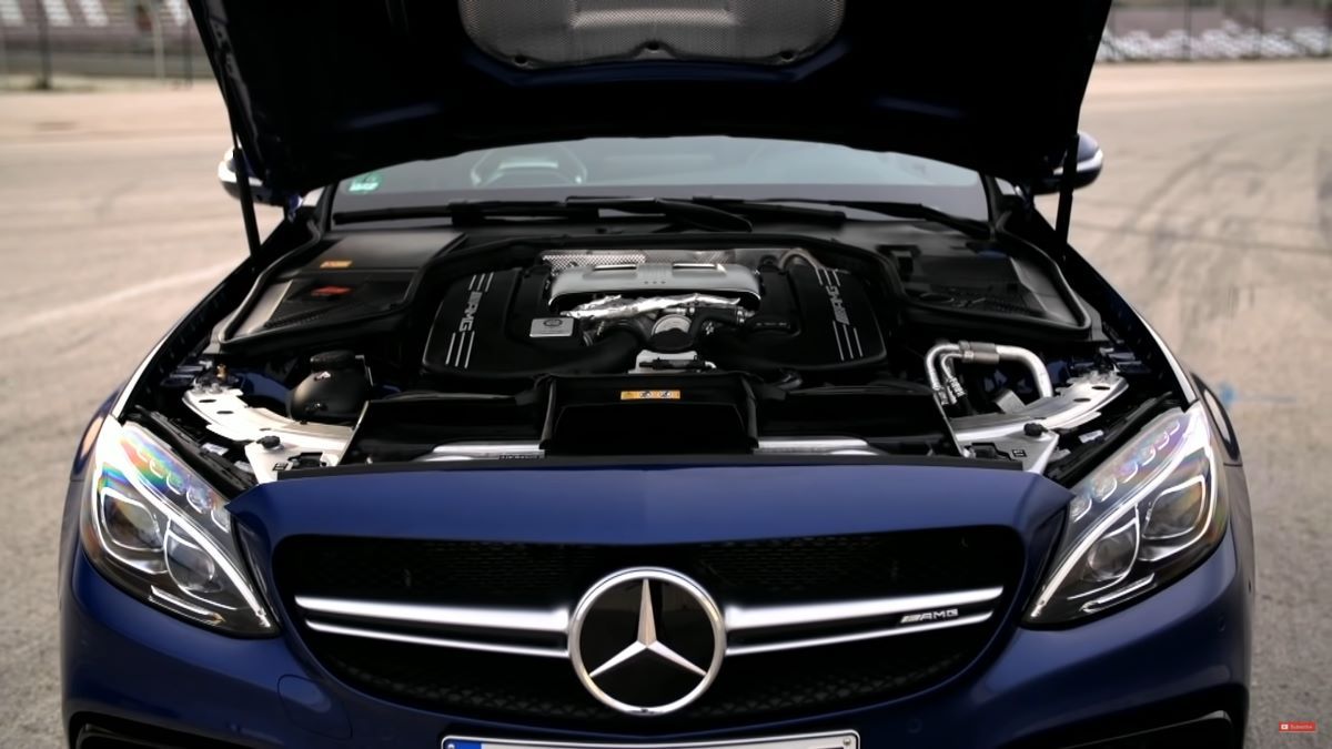 This Is The Best Feature Of The Mercedes C63 AMG