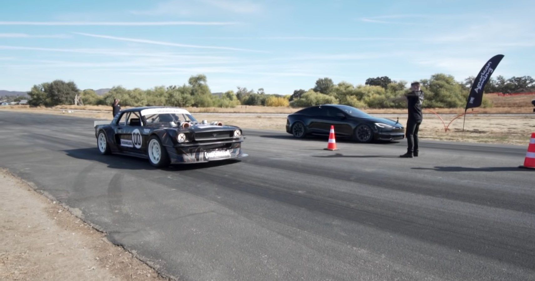 Lia Block Drives Ford Mustang Hoonicorn Against Tesla Model S Plaid In ...