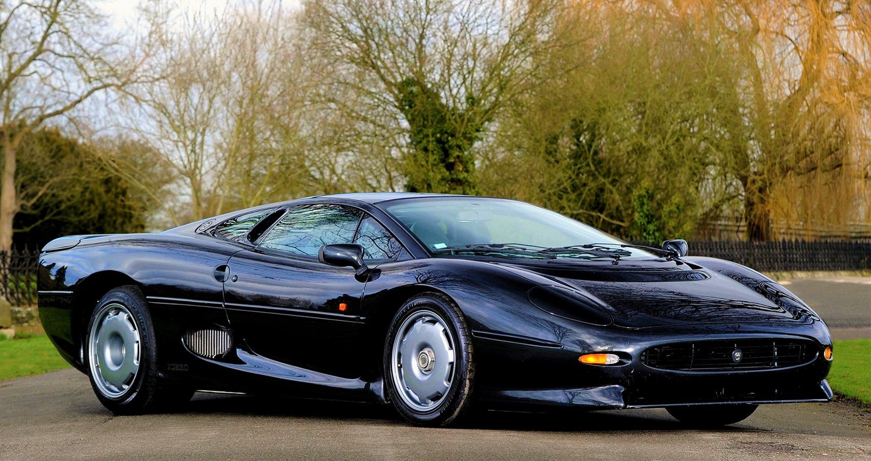 10 Classic Sports Cars That Deserve A Comeback