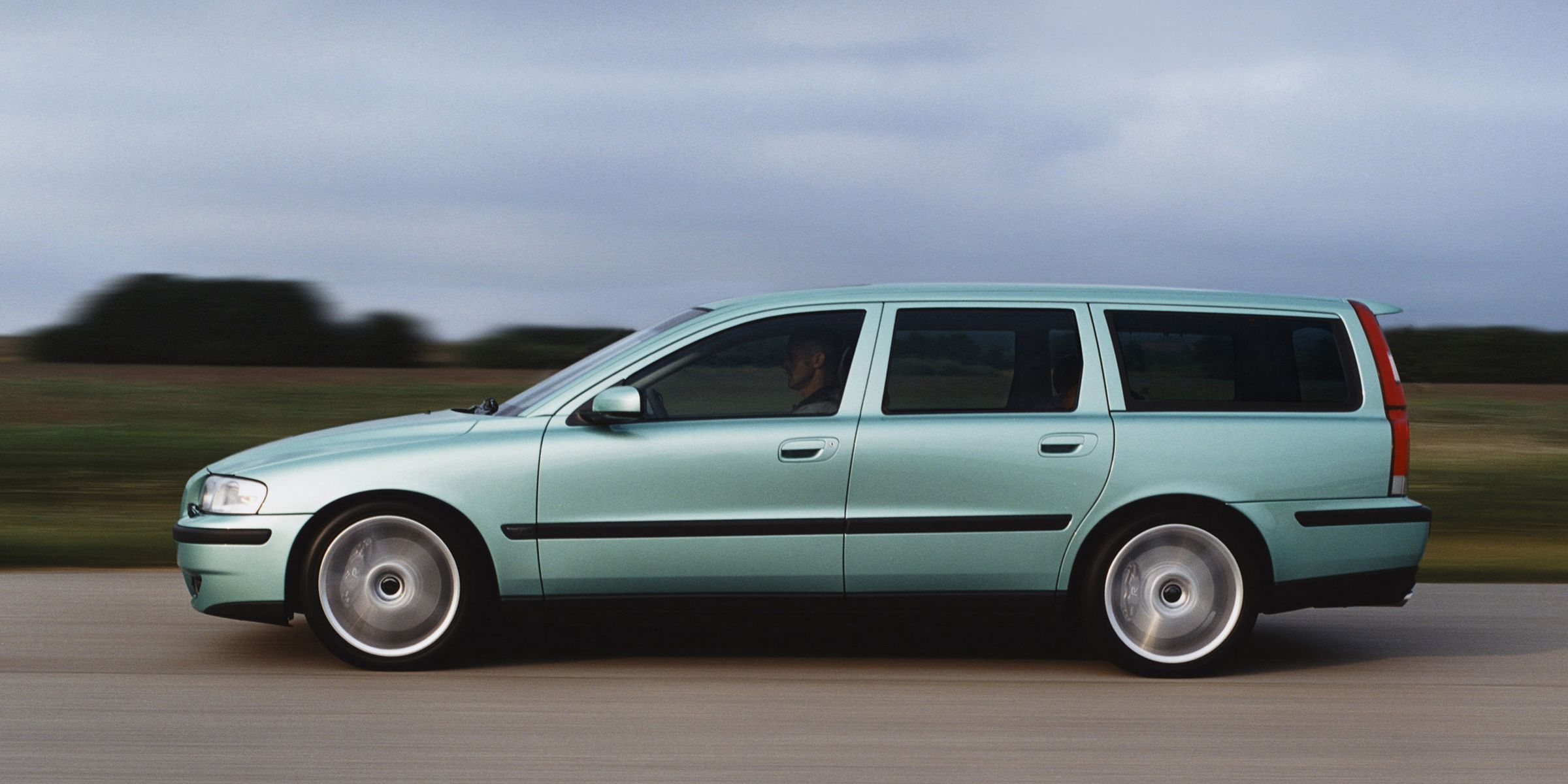 Volvo V70 R: Costs, Facts, And Figures