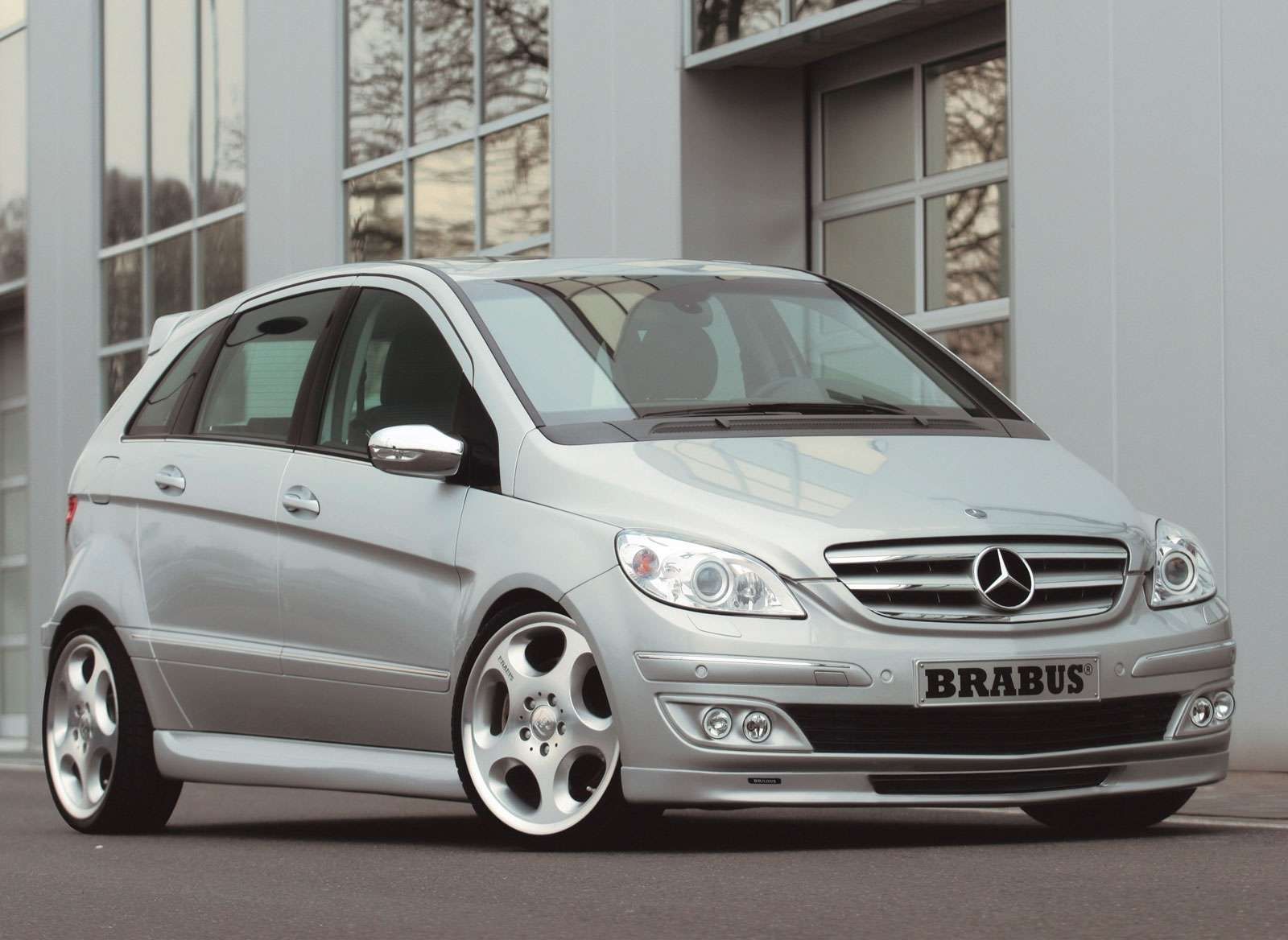 5 Greatest Mercedes-Benz Performance Cars Ever (5 That Are Best Avoided)