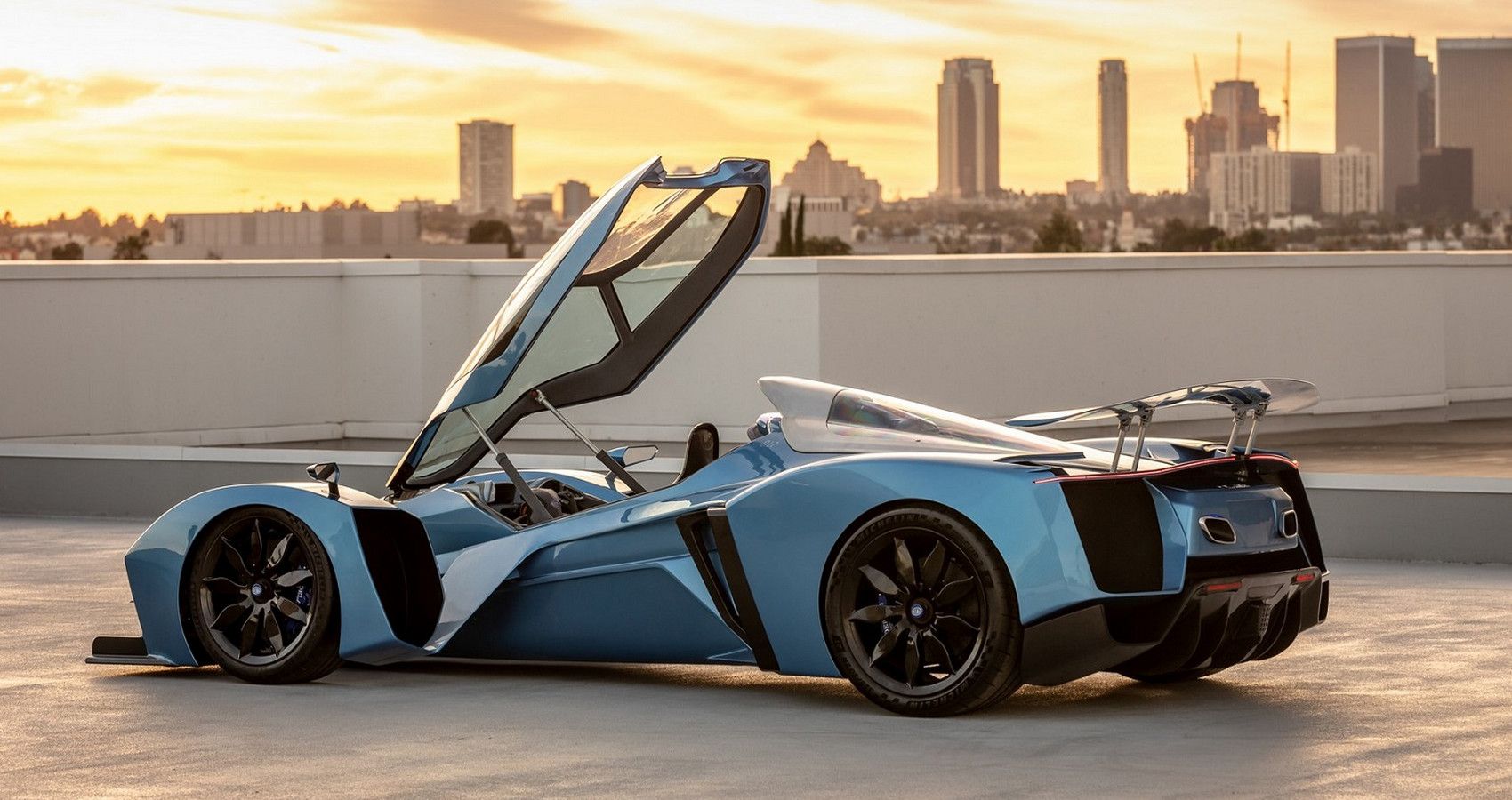 10 Ridiculously Fast And Expensive Cars That Can't Beat A Tesla Model S ...