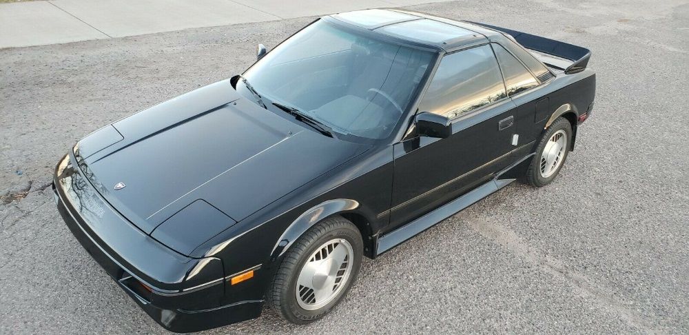 Auction Dilemma: Pontiac Fiero GT Vs Toyota MR2