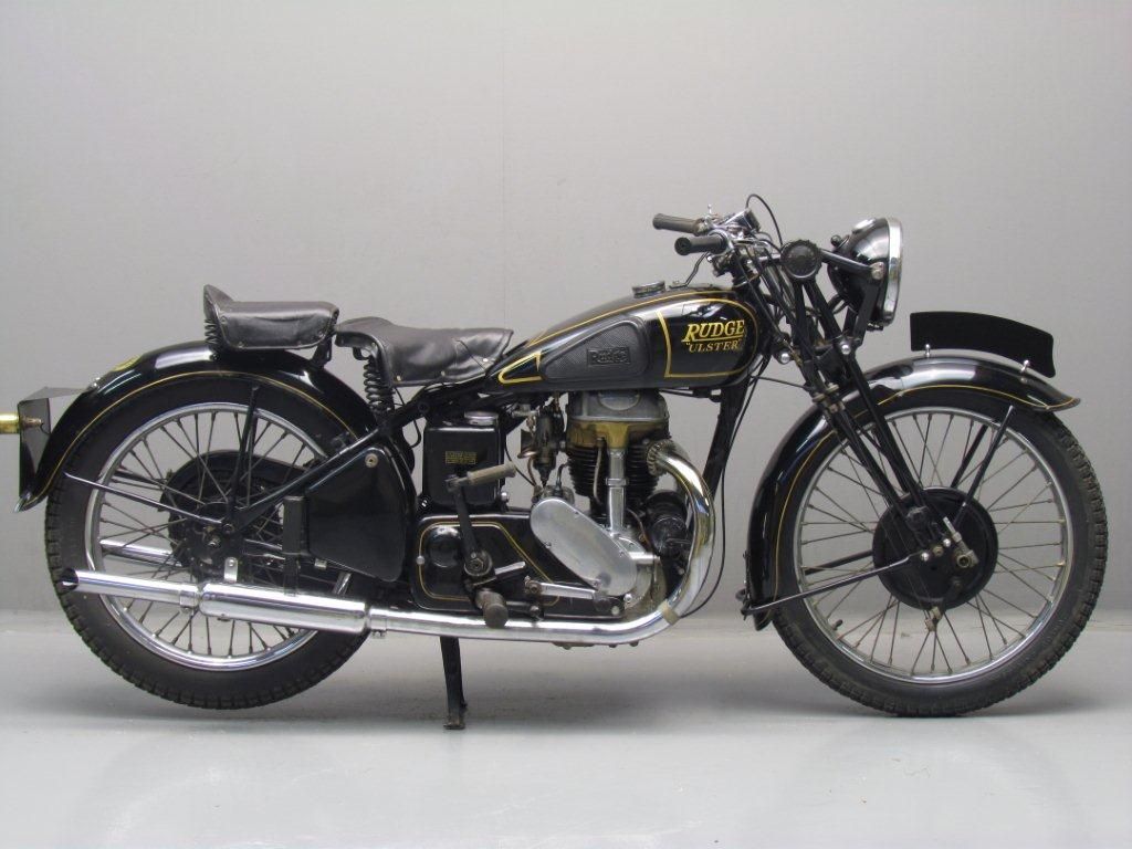 10 Classic British Motorcycles We'd Love To Throw A Leg Over