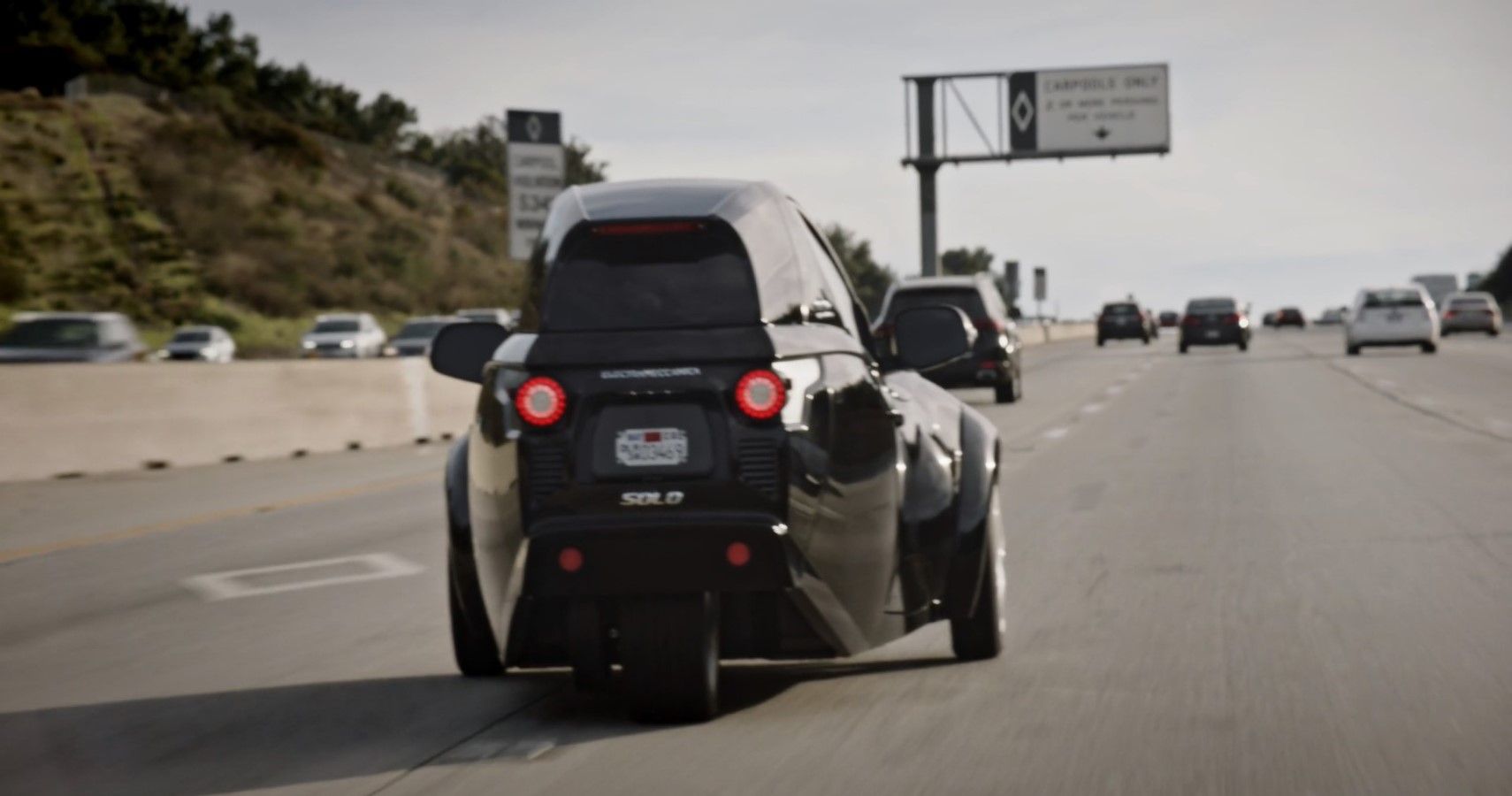 Meet the Quirky And Improved Three-Wheeled Solo EV