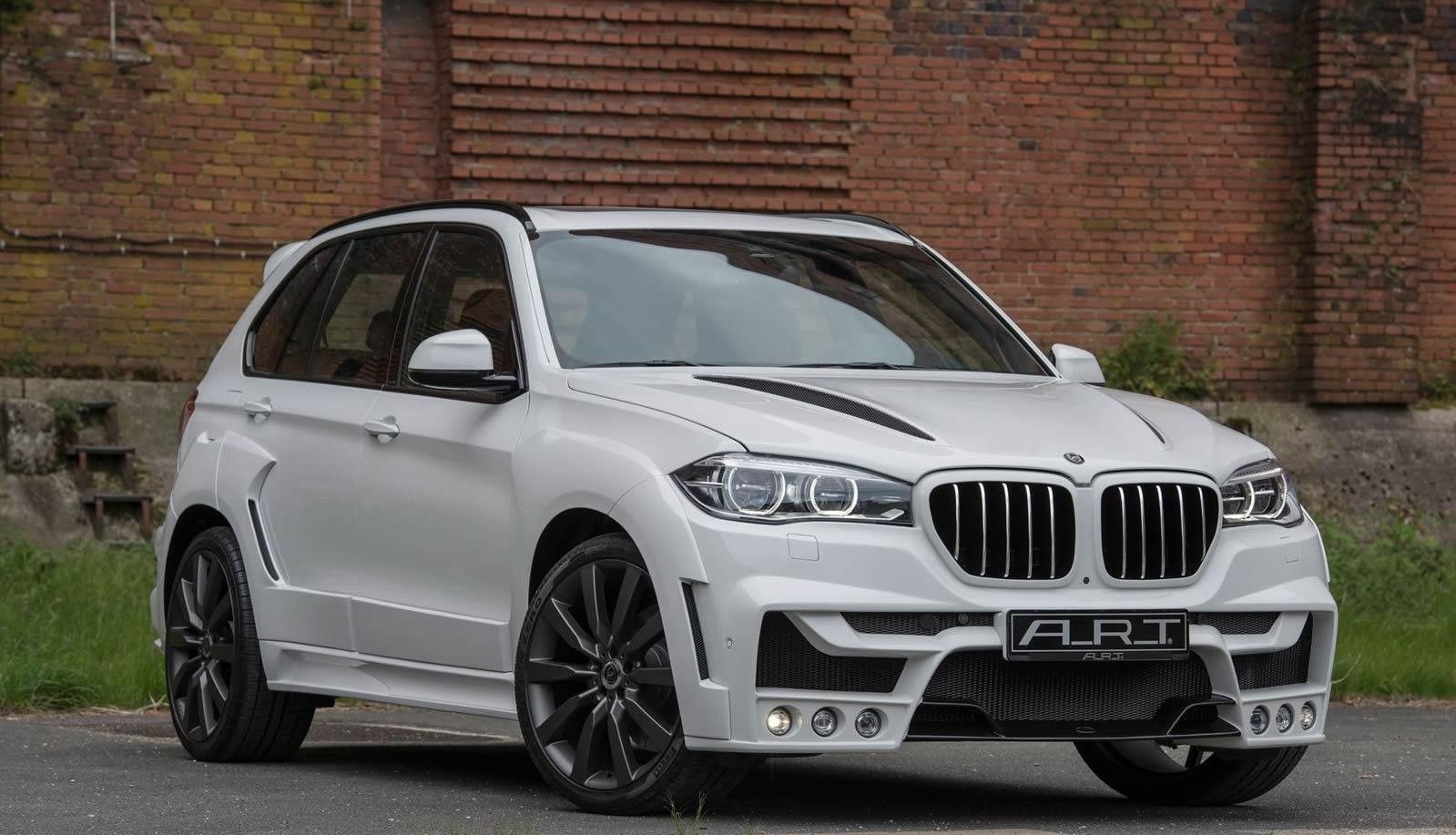 9 Boring SUVs And Crossovers That Look Awesome When Modified