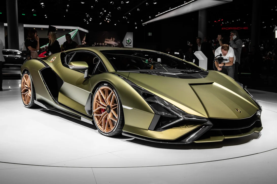 8 Rules Every Lamborghini Owner Needs To Follow