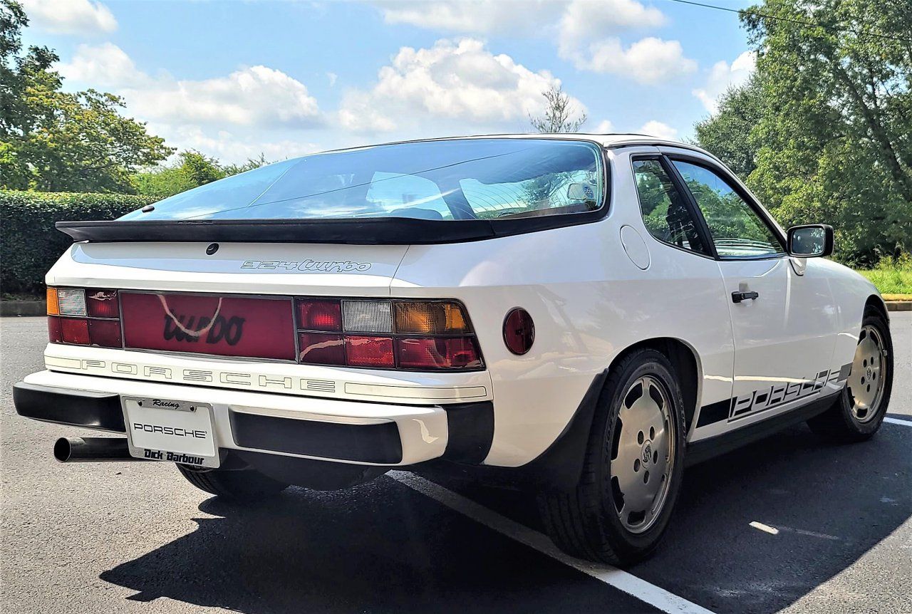 10 Things We Just Learned About The Porsche 924 Carrera GT