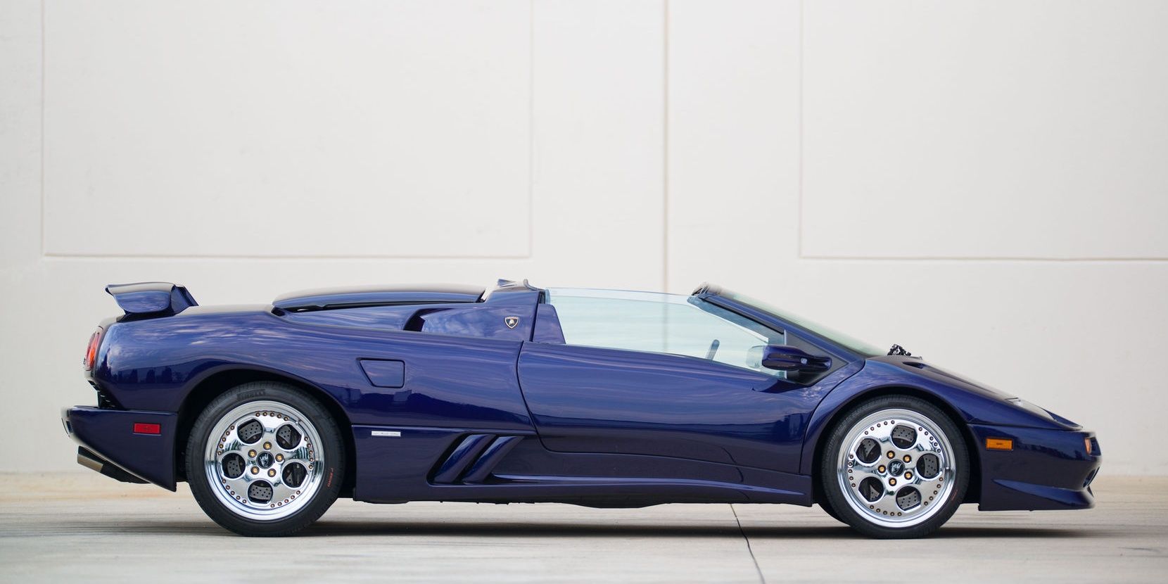 10 Things We Love About The Lamborghini Diablo