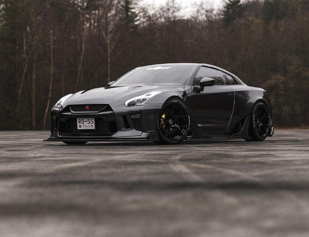 Nissan GT-R Gets Sensational Widebody Rendering