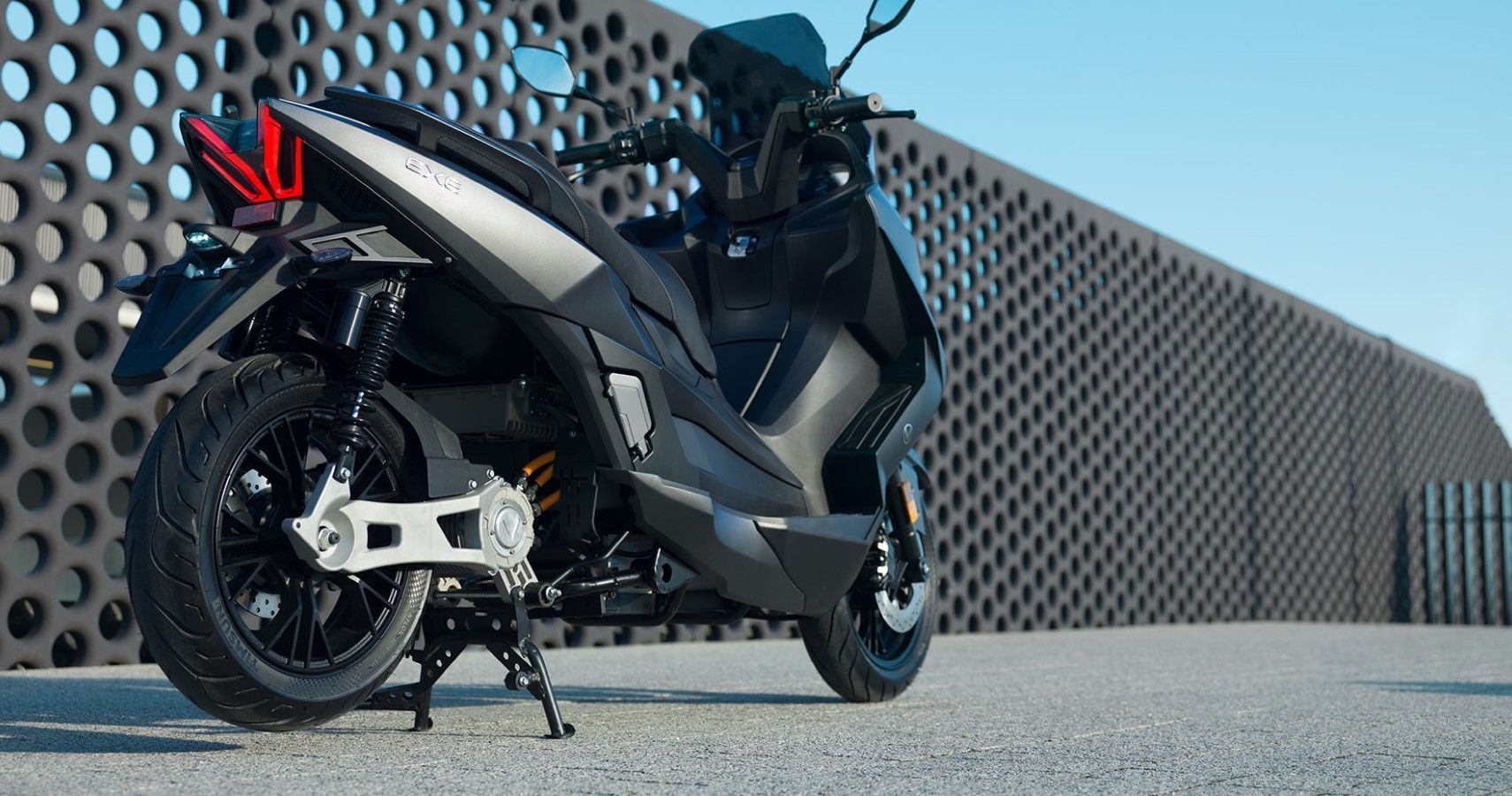 Check Out The New Nerva Exe Electric Scooter